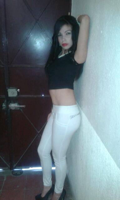 Fea cara pero lindo culos | Scrolller