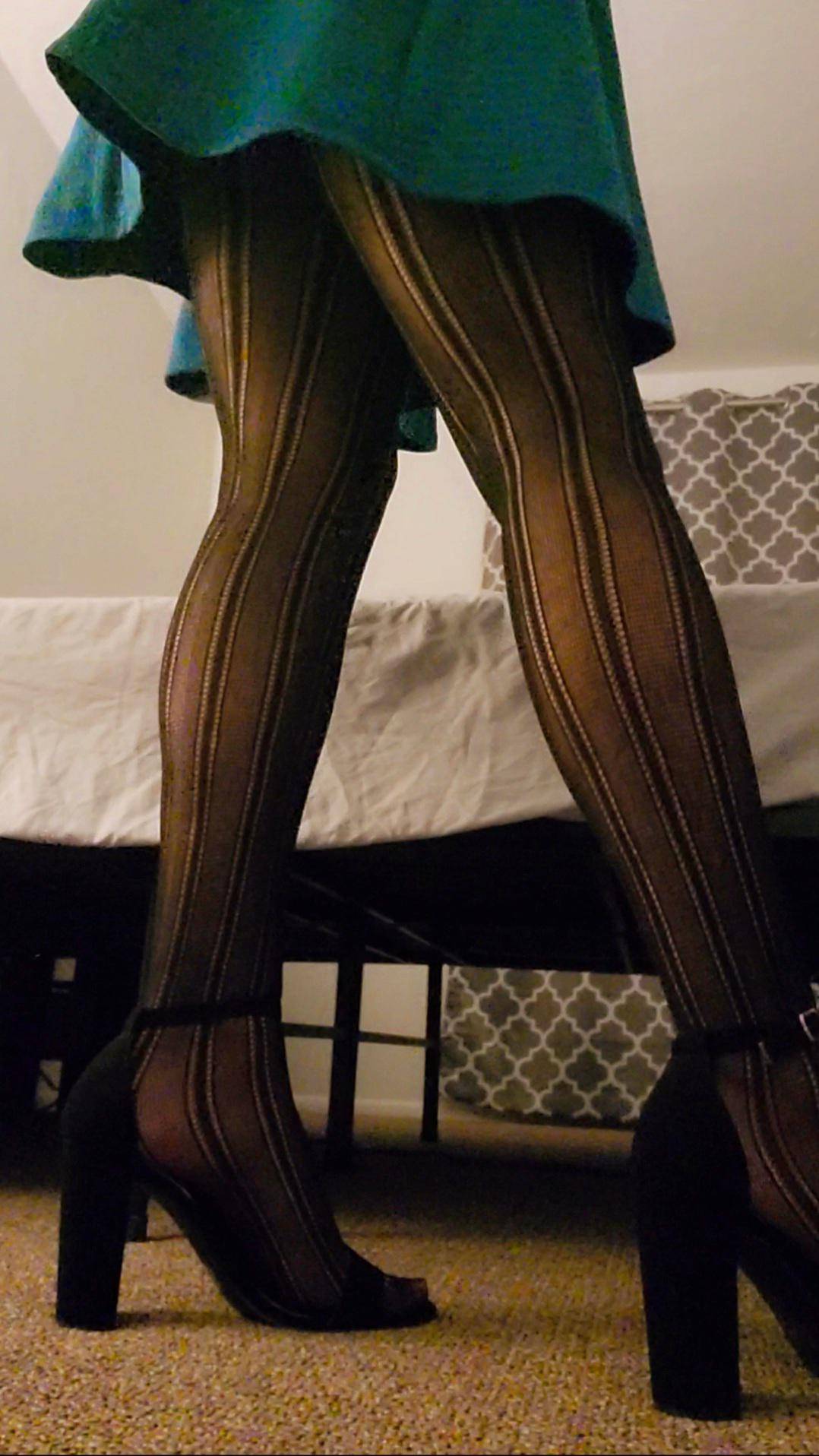 Feel me up Friday 😘 | Scrolller