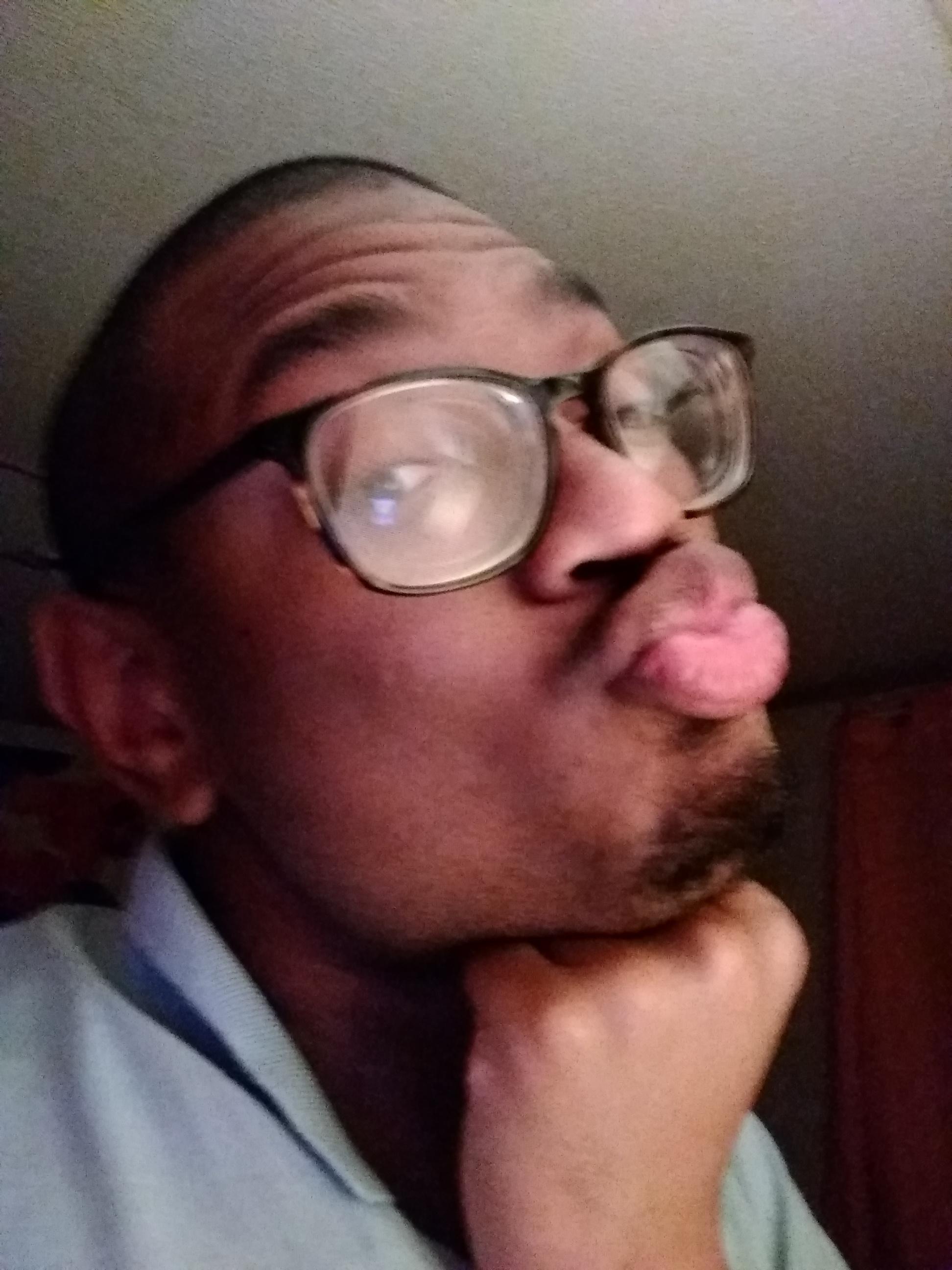 feeling cute might delete later😊😉 | Scrolller