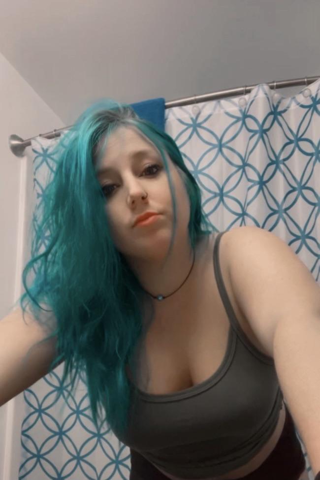 Feeling down today- tell me your favorite funny/clever pick up lines? | Scrolller