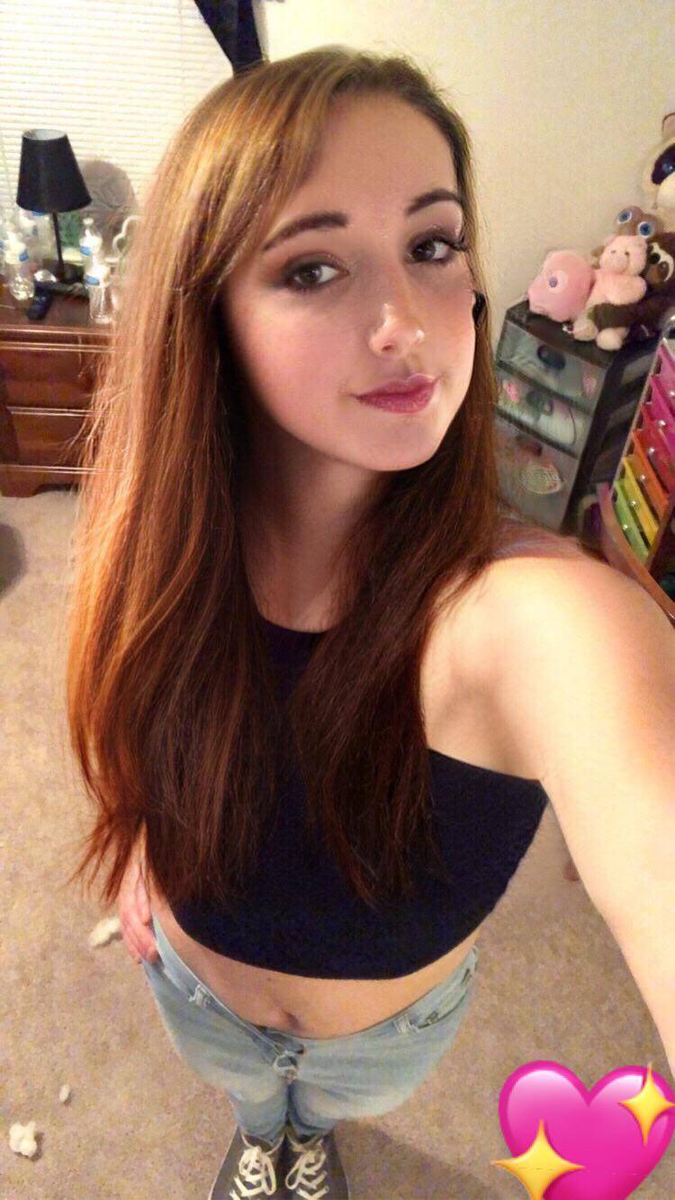 Feeling girly 💅🏻💖 | Scrolller