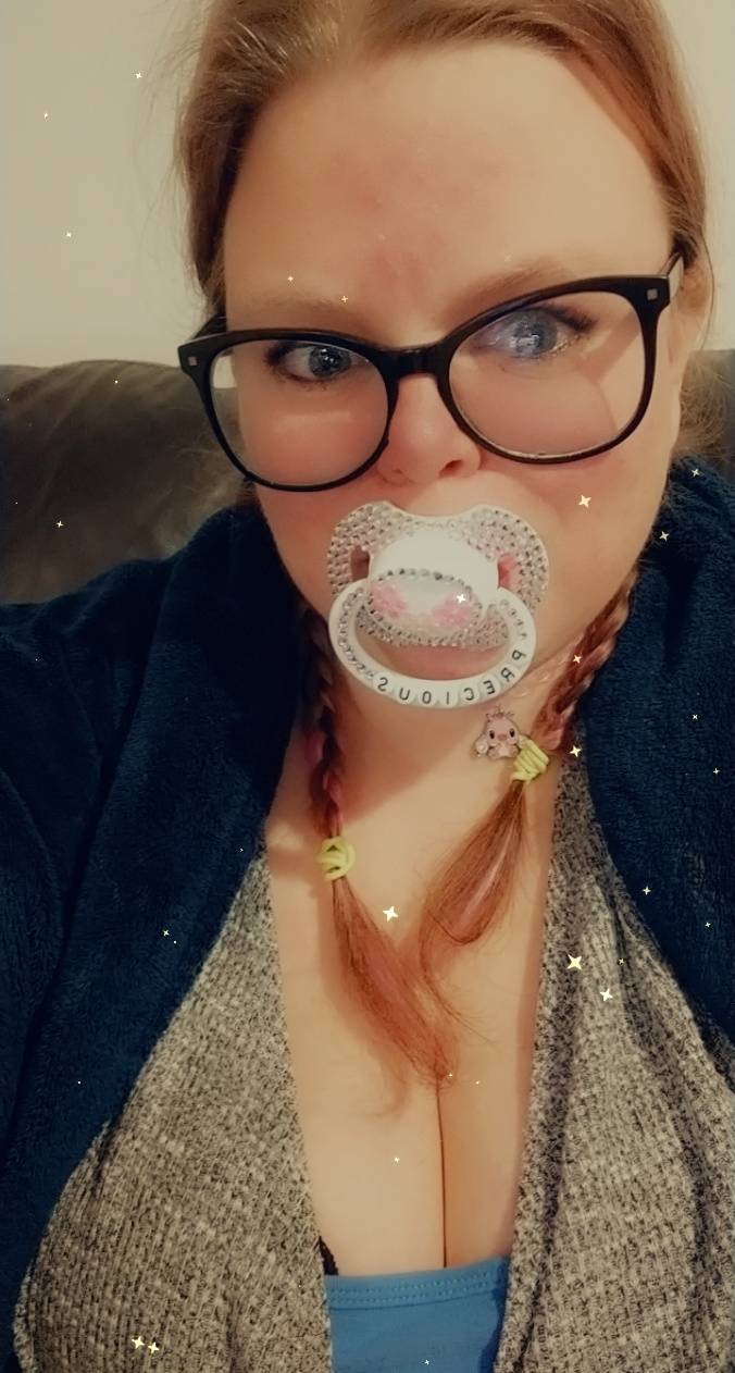 Feeling smol and cute in my braids | Scrolller