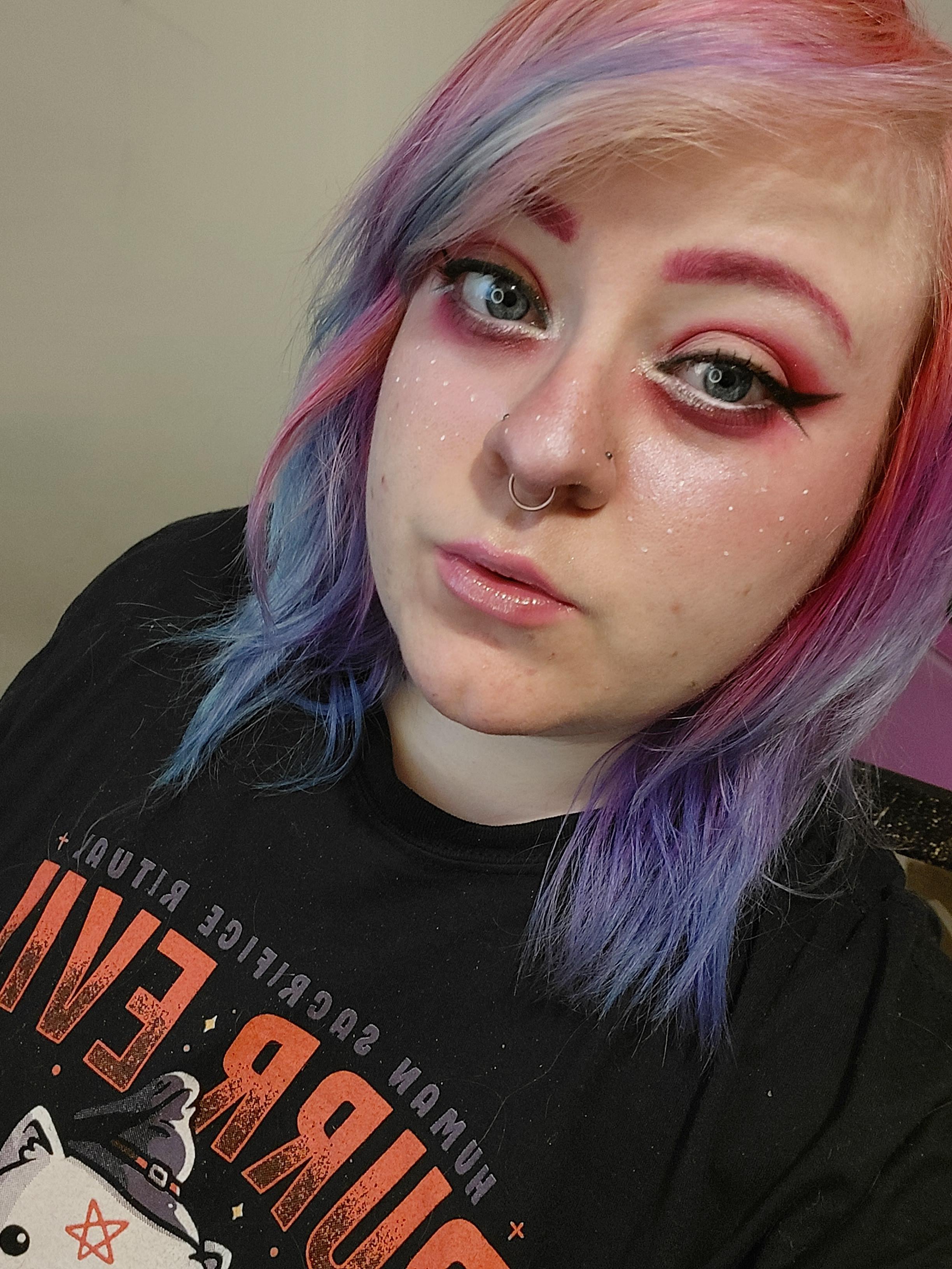 A boring sfw selfie of a rainbow pixie scene queen 💜 | Scrolller