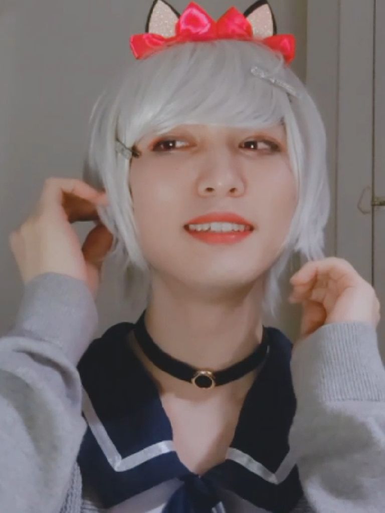 Felt cute might delete later | Scrolller