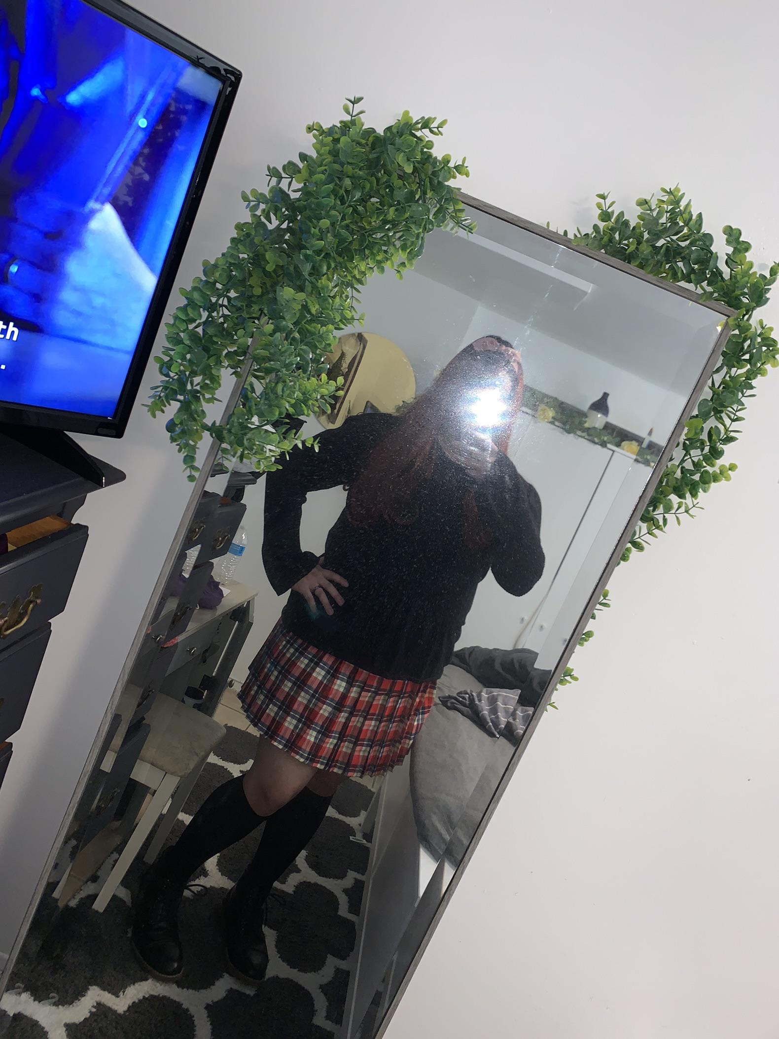 Felt cute, might delete never. 😊 | Scrolller