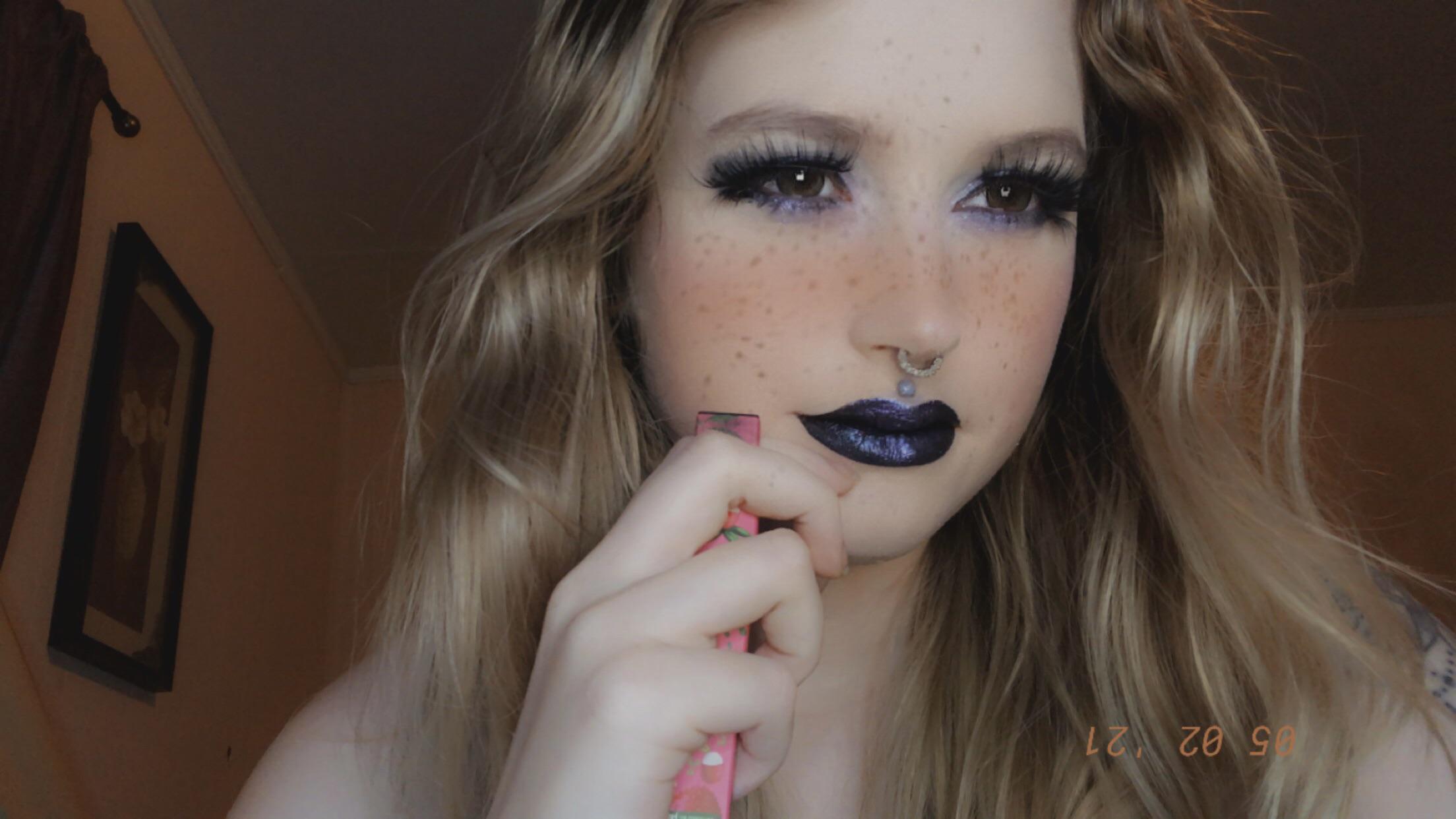 felt real cute last night | Scrolller