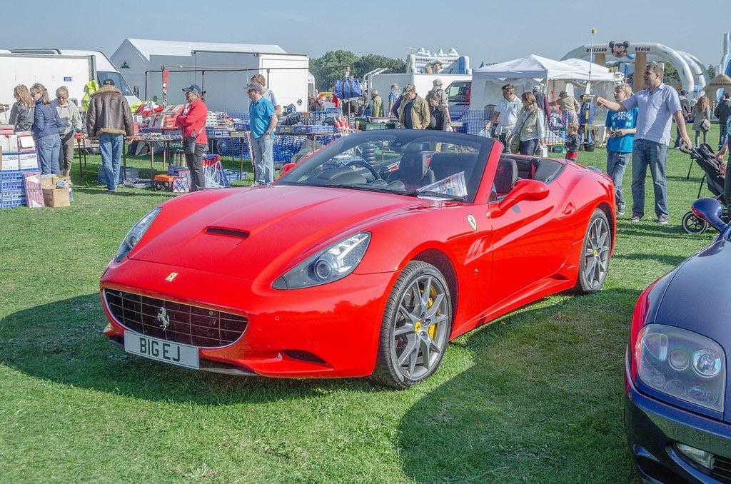 Ferrari California | Scrolller