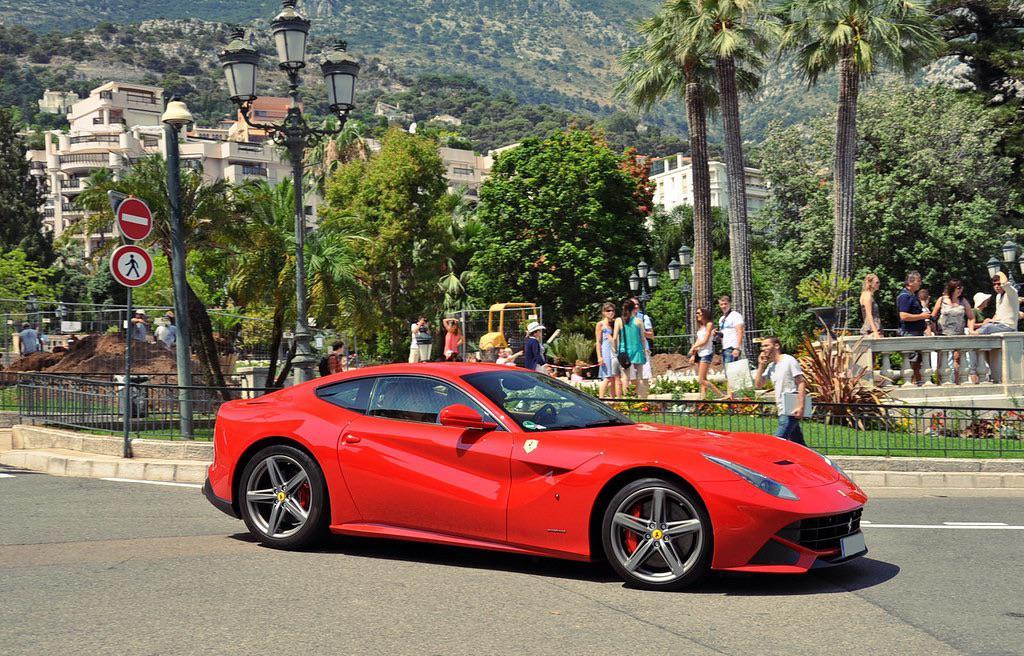 Ferrari F12berlinetta | Scrolller