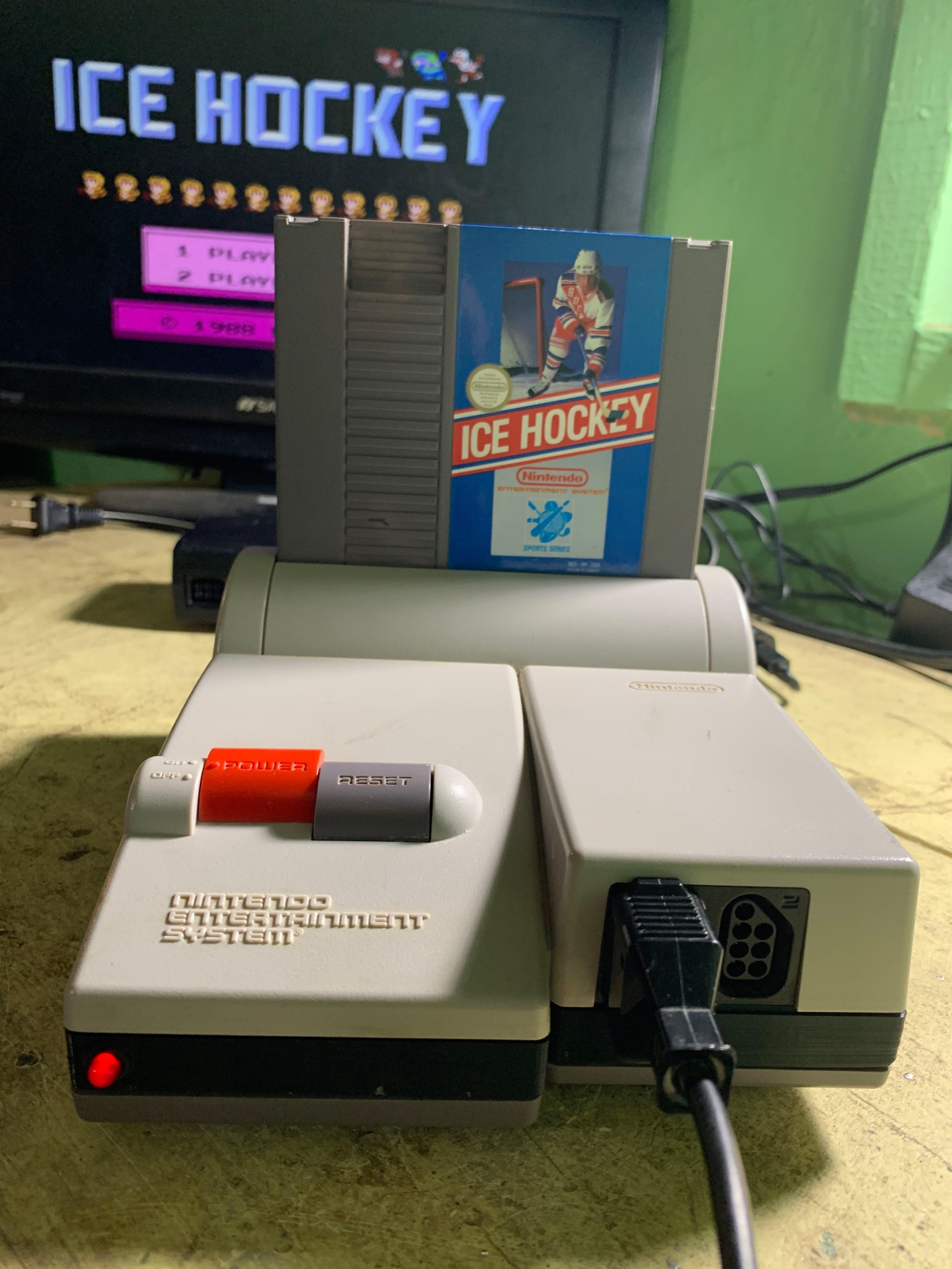 Finally, a HeightDef NES | Scrolller
