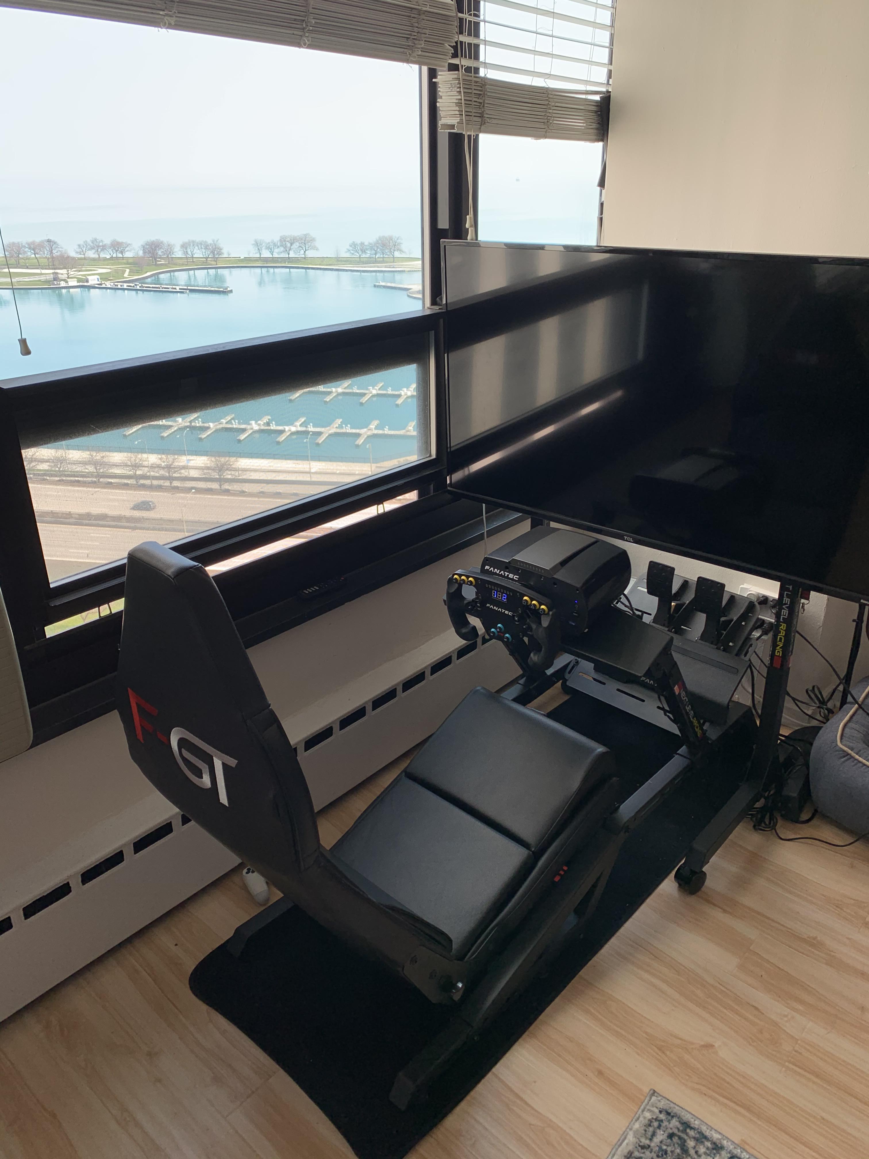 Finally finished my first sim rig 😃 | Scrolller