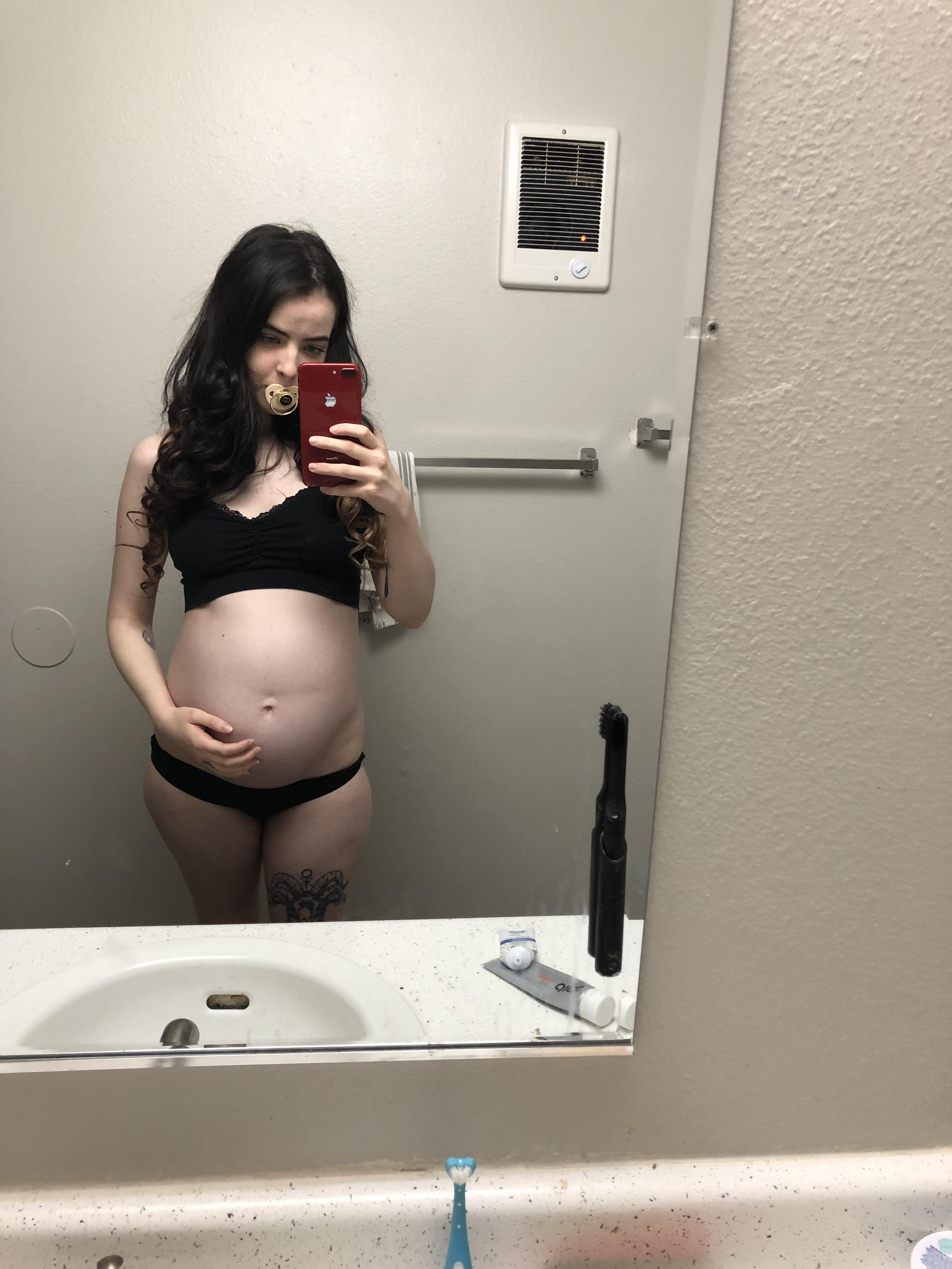 Finally made an onlyfans! @daddys_babby | Scrolller