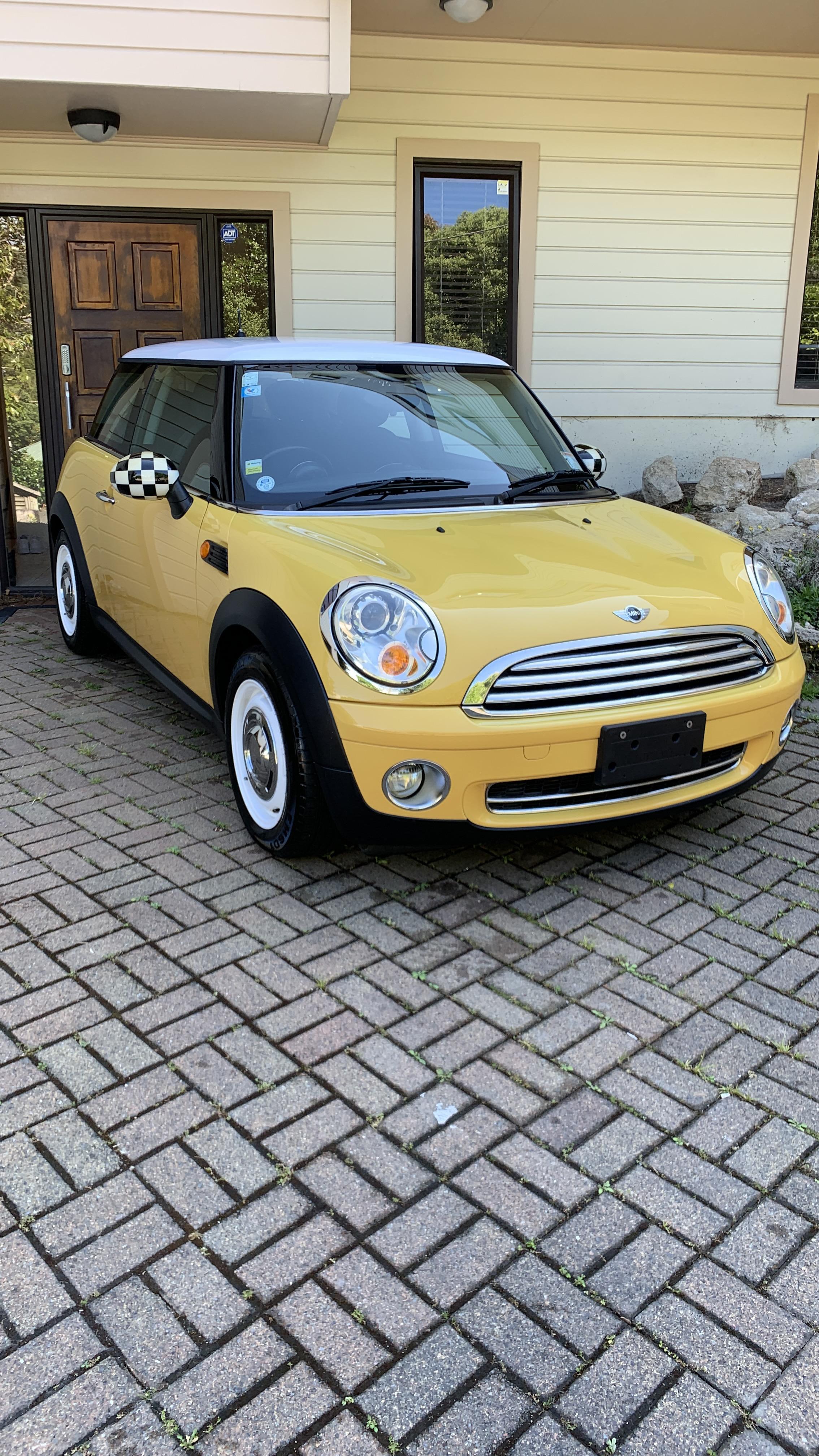 Finished detailing this Mini, thought you'd appreciate the two tone! | Scrolller