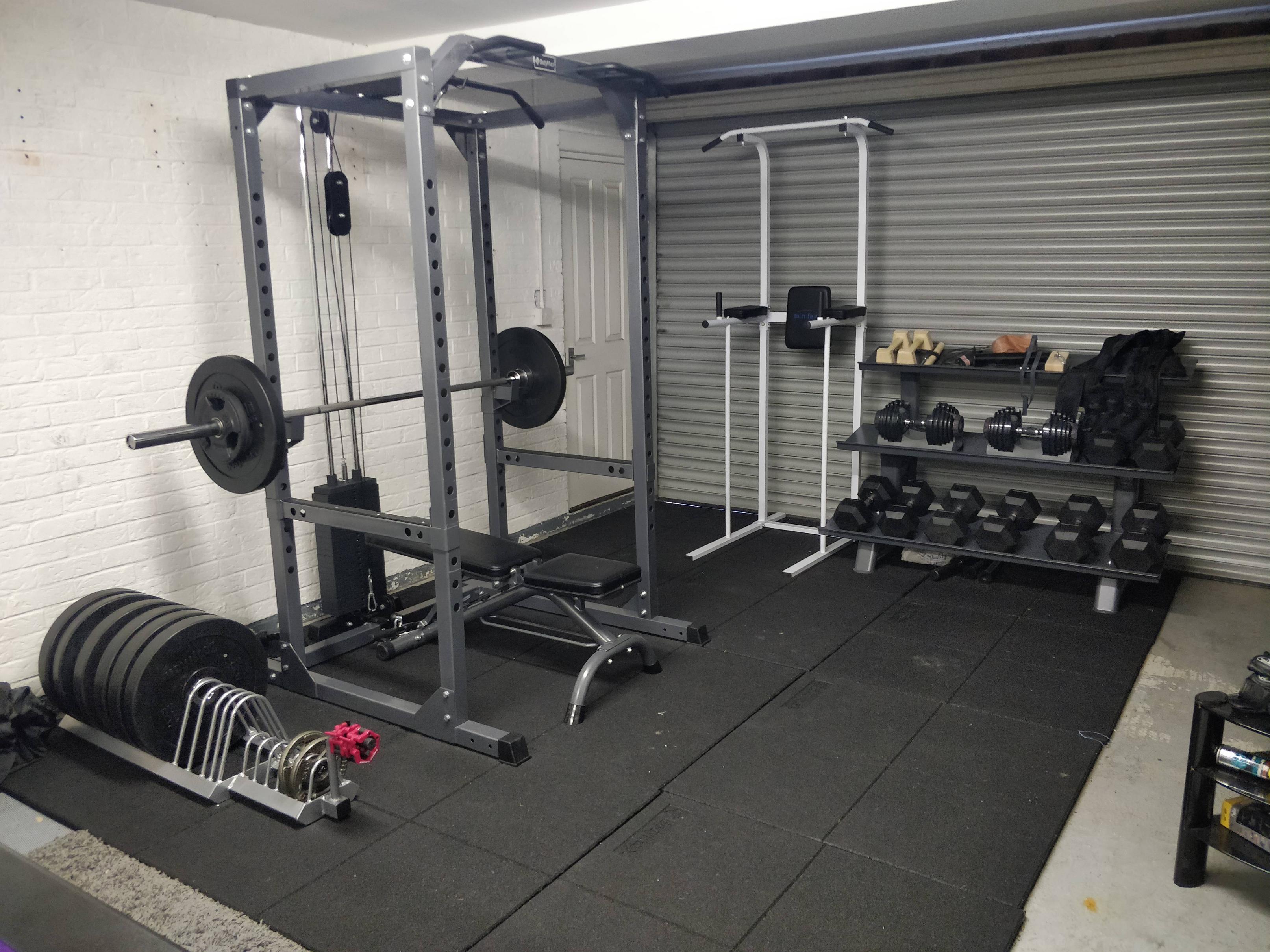 Finished my first garage gym! | Scrolller