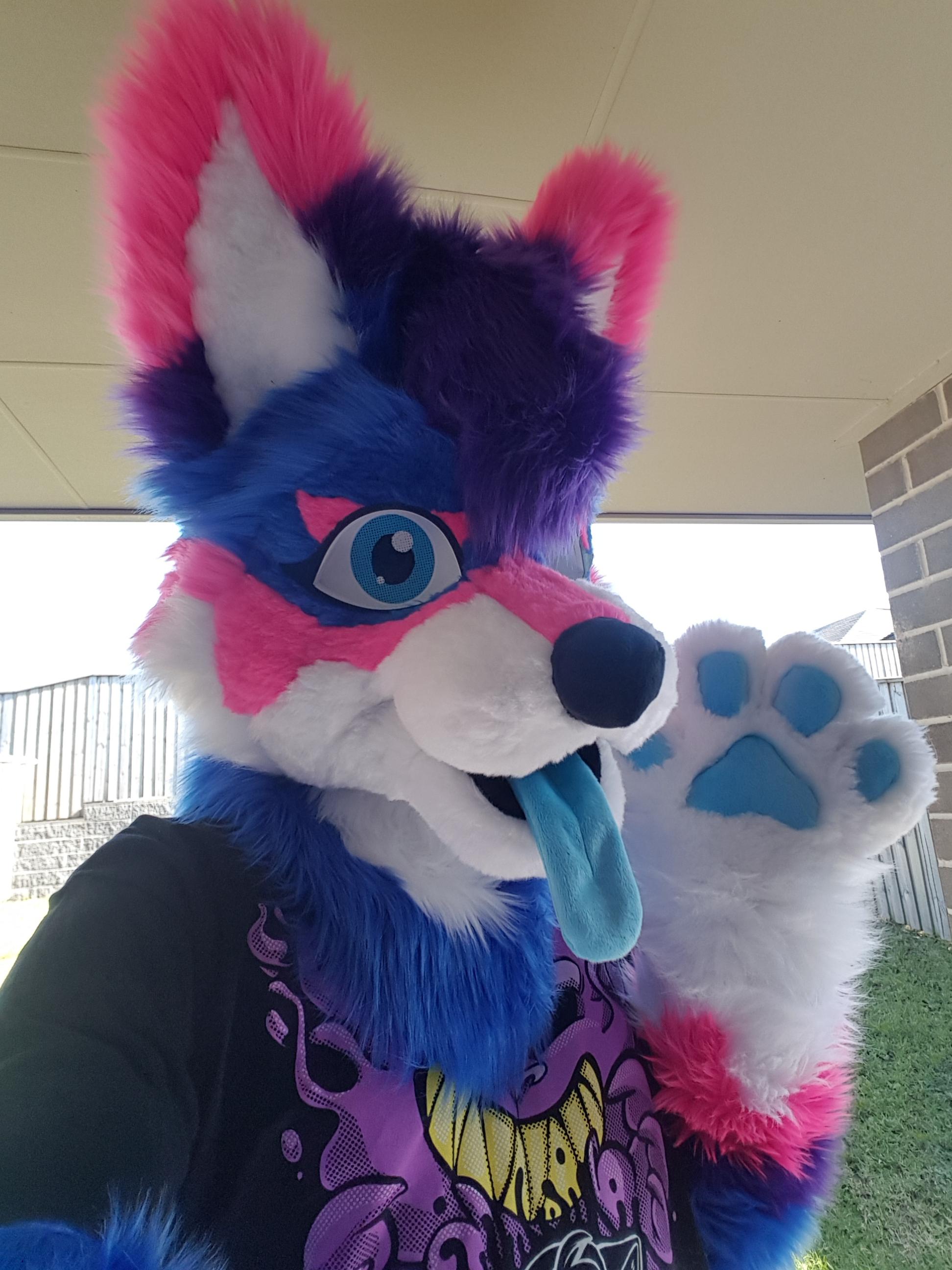 Finished my first partial, Sp4rkz, and finally took a picture for Fursuit Friday. | Scrolller