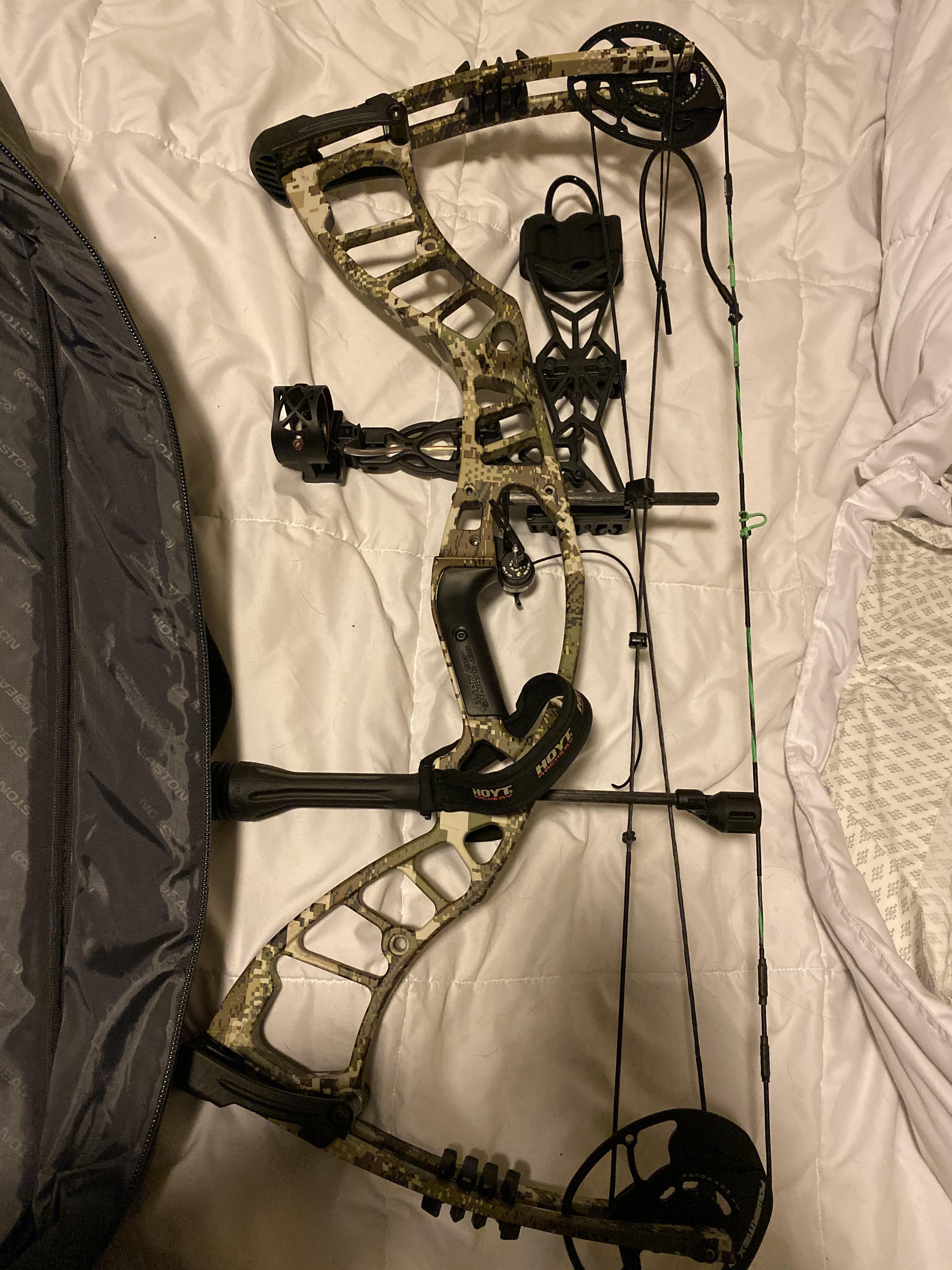 First bow ever! Hoyt powermax | Scrolller