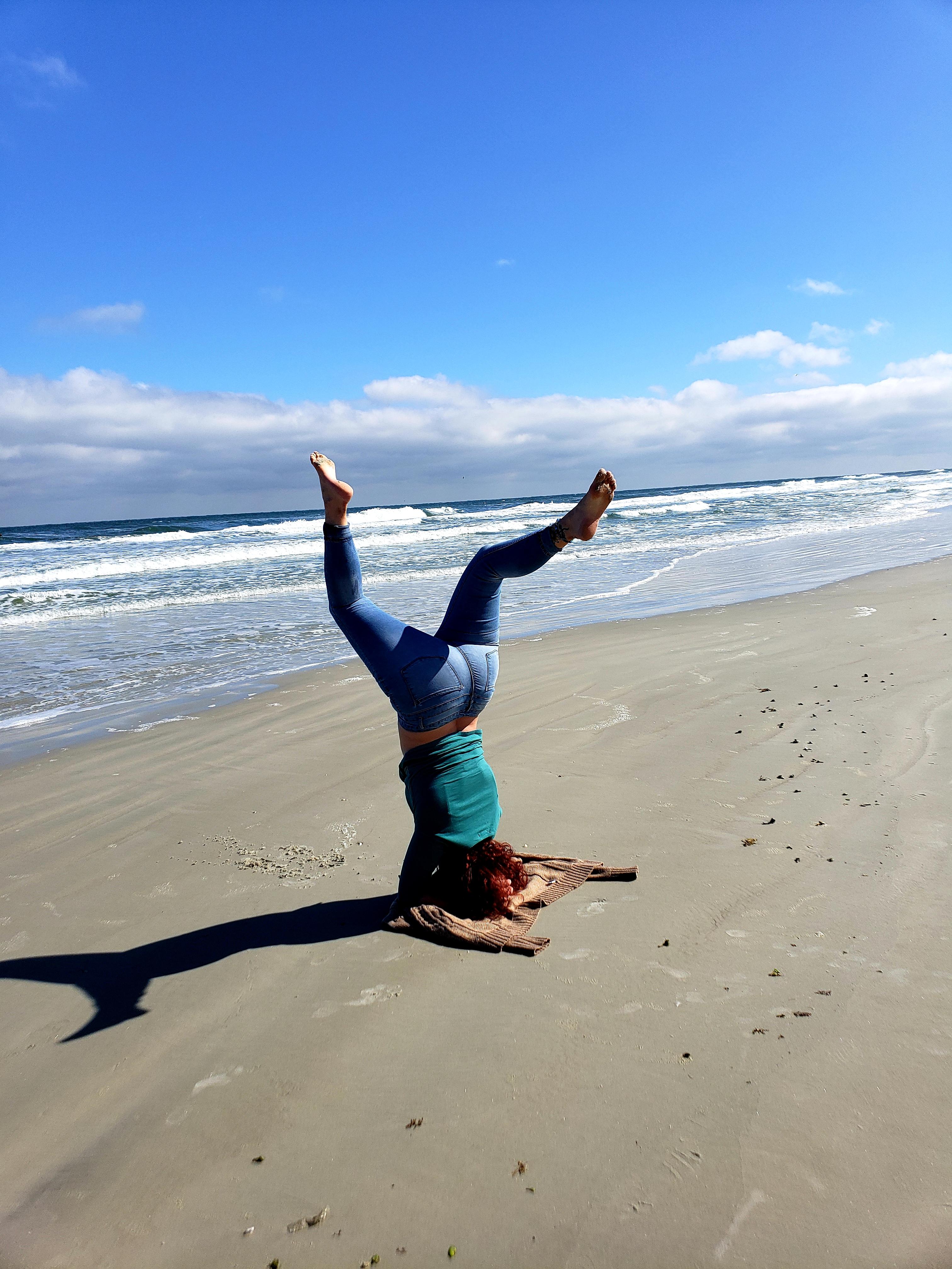 First headstand on the East Coast. | Scrolller