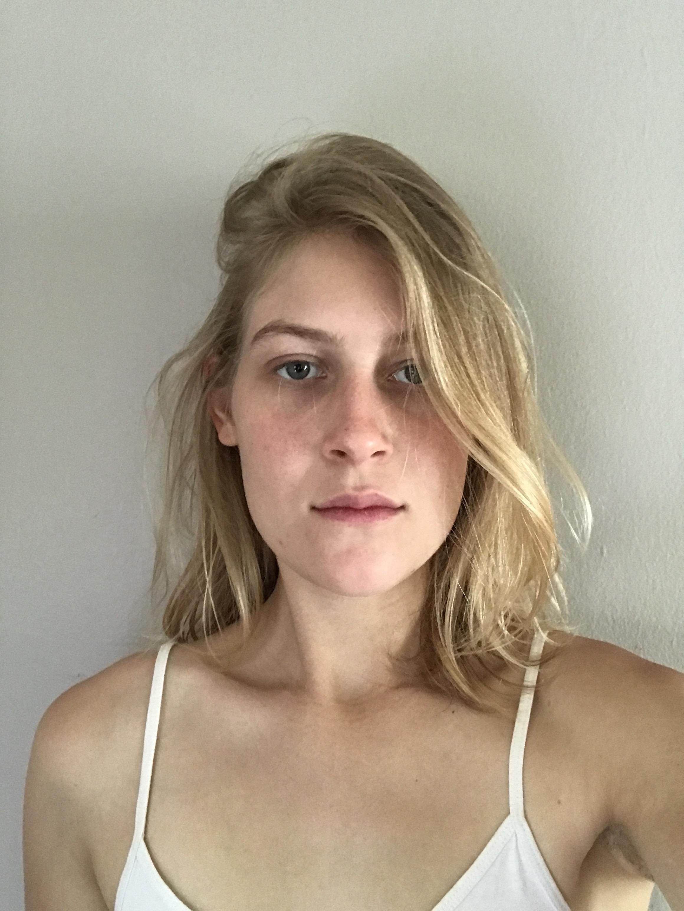 First impression? Tell me who you think I am | Scrolller