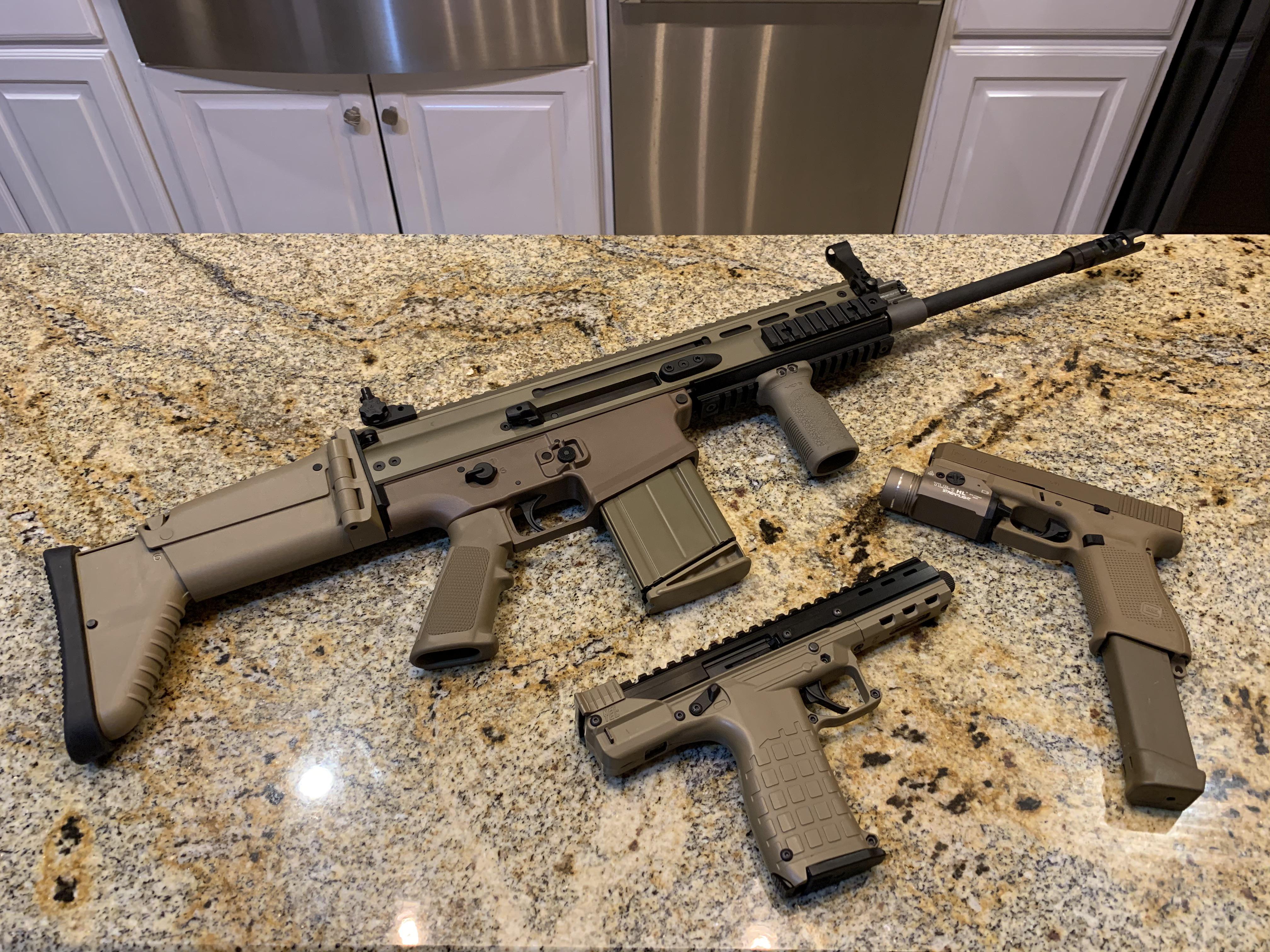 50 Shades of FDE, 50 Shades of FDE Darker (Glock 19x, Scar 17s, Keltec CP33) Forgot gun names ...