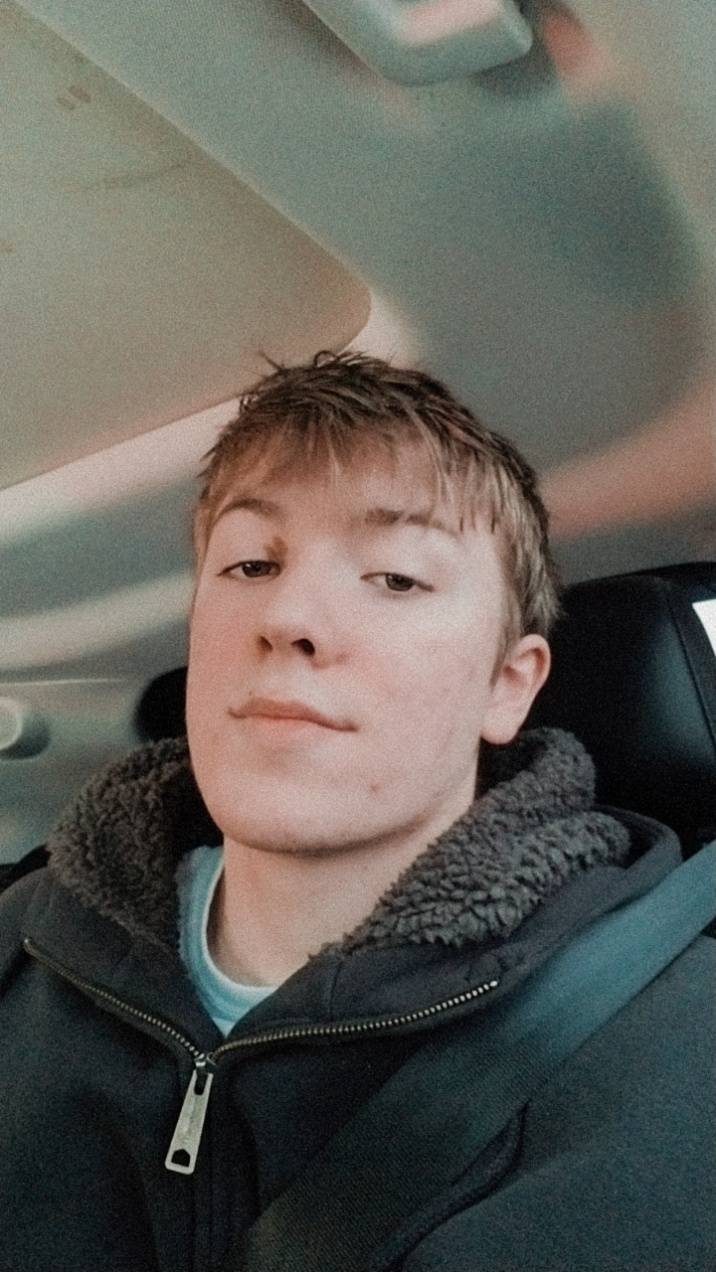 First time 🙈 hi | Scrolller