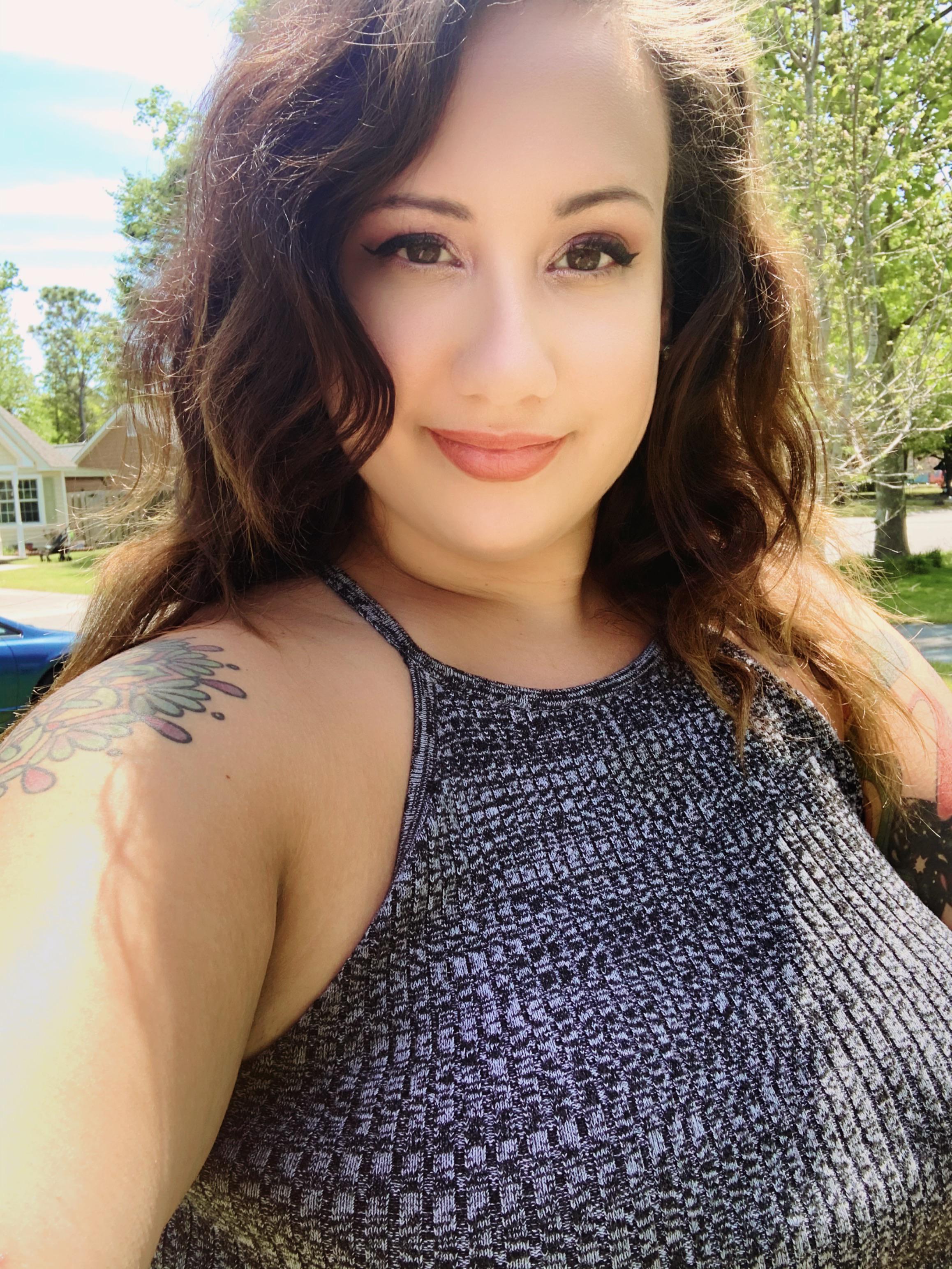 First Time Poster 🥰 // 27F | Scrolller