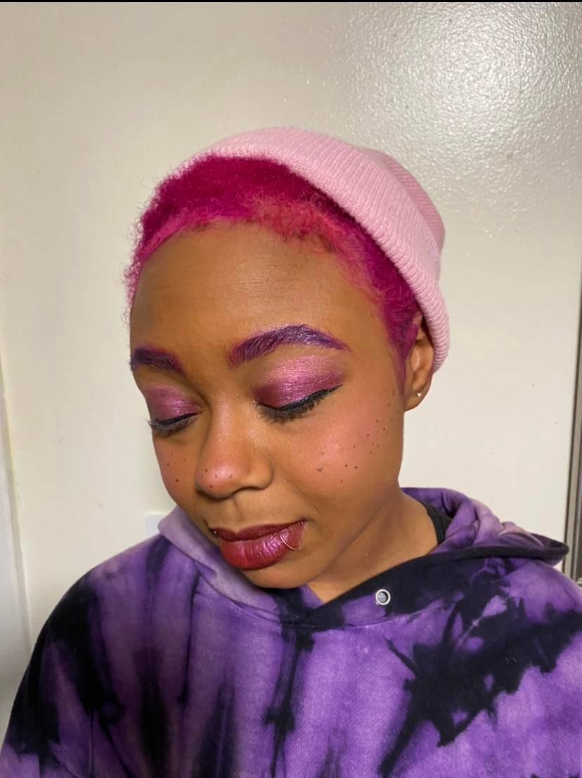 First time using lipstick on eyes and brows | Scrolller First time using lipstick on eyes and brows | Scrolller