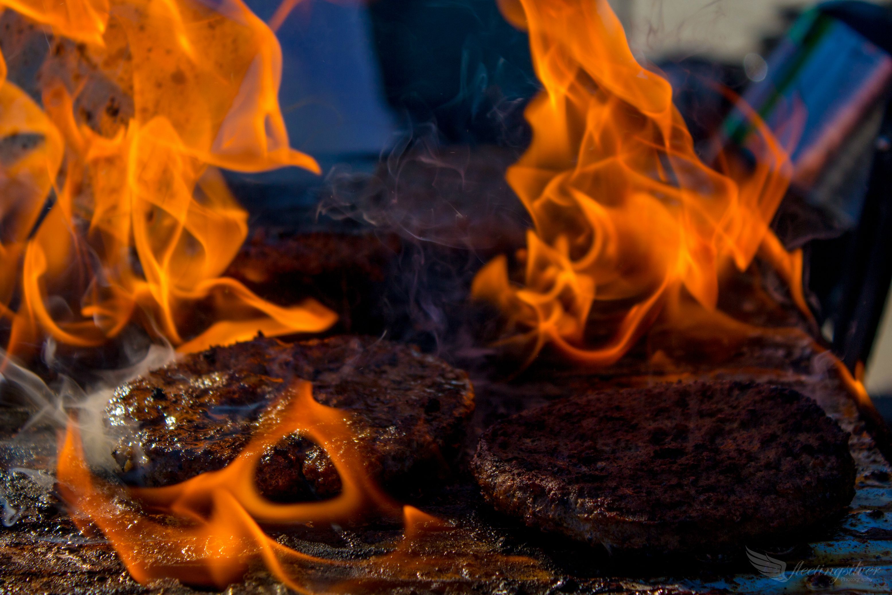 Flame Grilled Angus Beef Burgers [OC] [5184x3456] | Scrolller