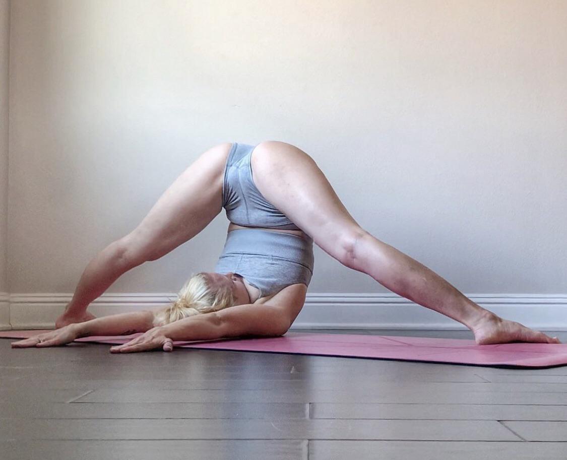 Flexi Camel Toe | Scrolller