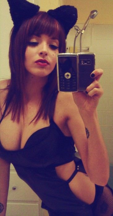 Flip Phone Selfie | Scrolller