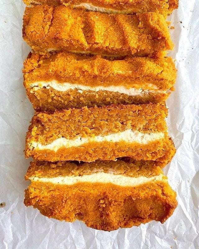Flourless pumpkin cream cheese loaf! | Scrolller
