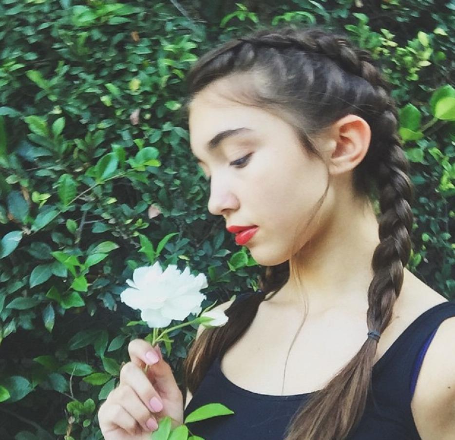 Flower Child | Scrolller