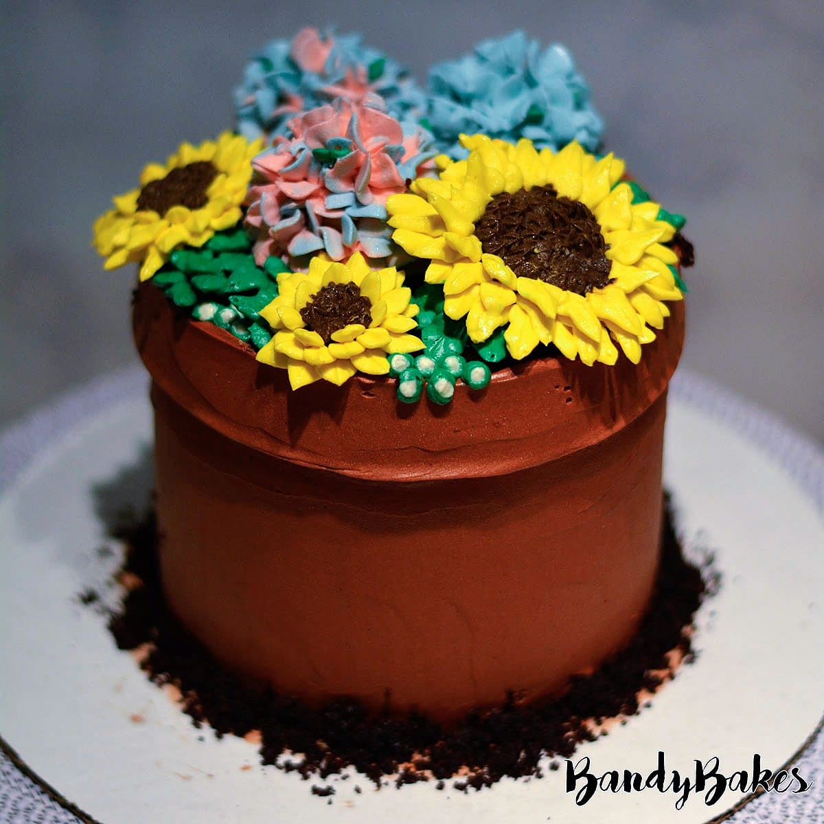 Flower pot birthday cake 🌻 | Scrolller