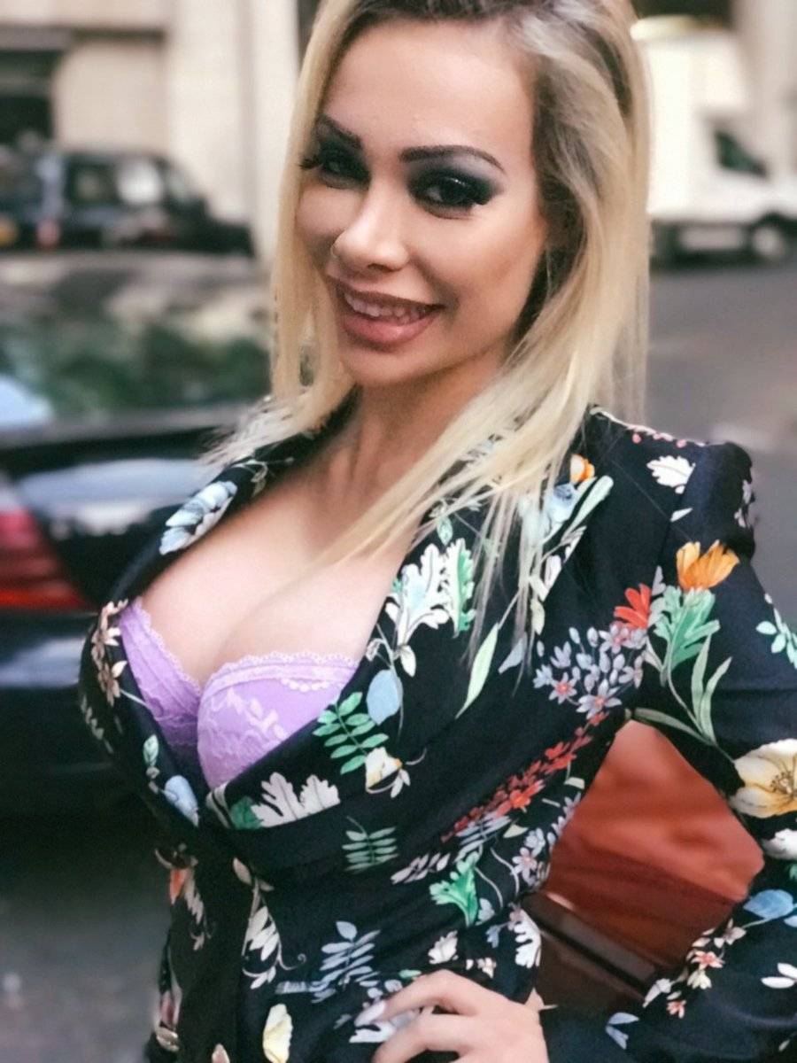 Flowery suit | Scrolller