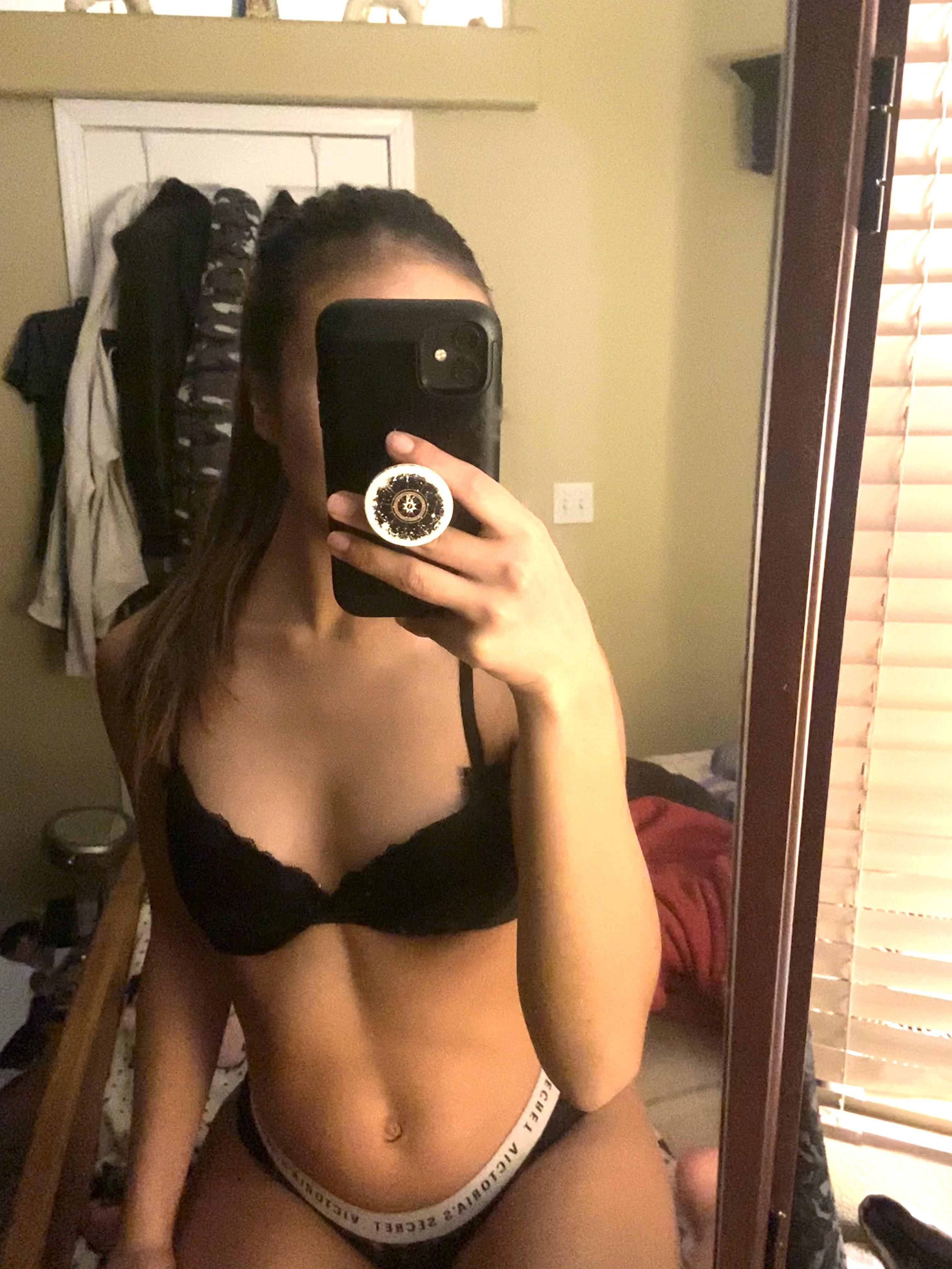 Follow my OnlyFans! | Scrolller