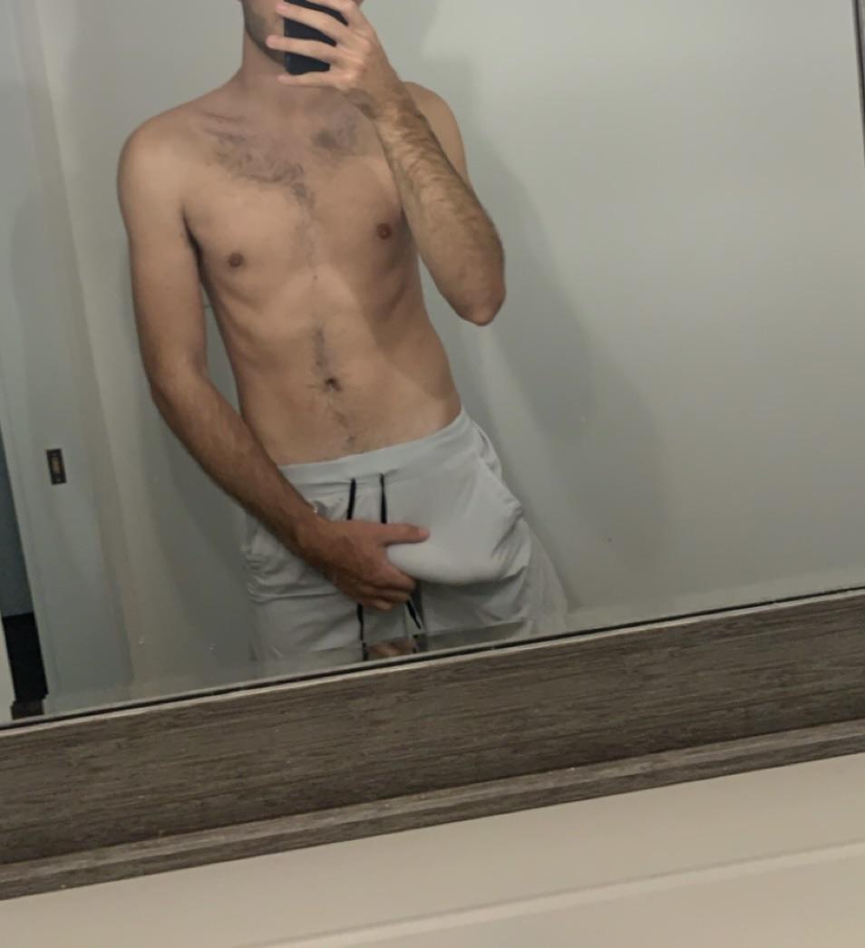 Free balling in public makes me so hard | Scrolller