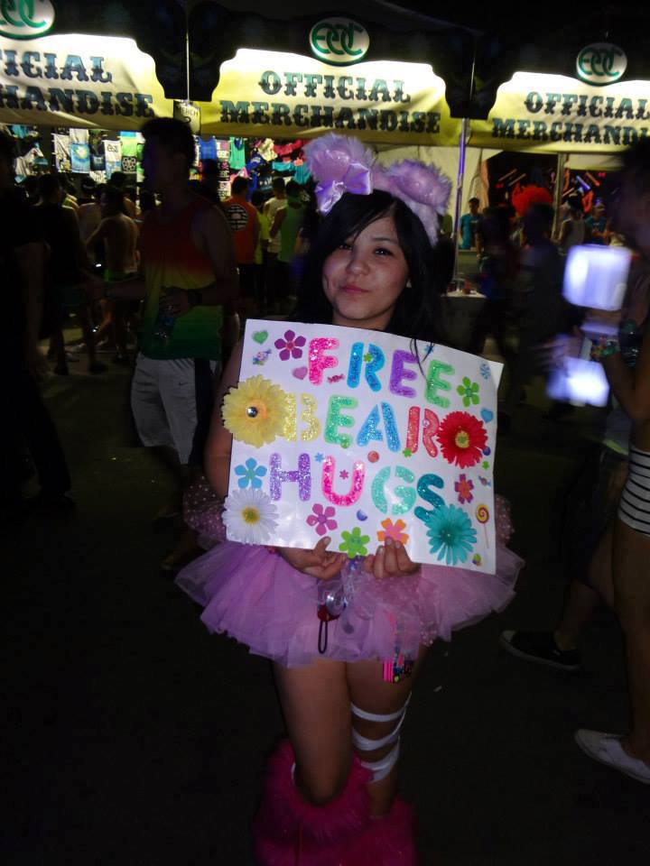 Free Bear Hugs | Scrolller