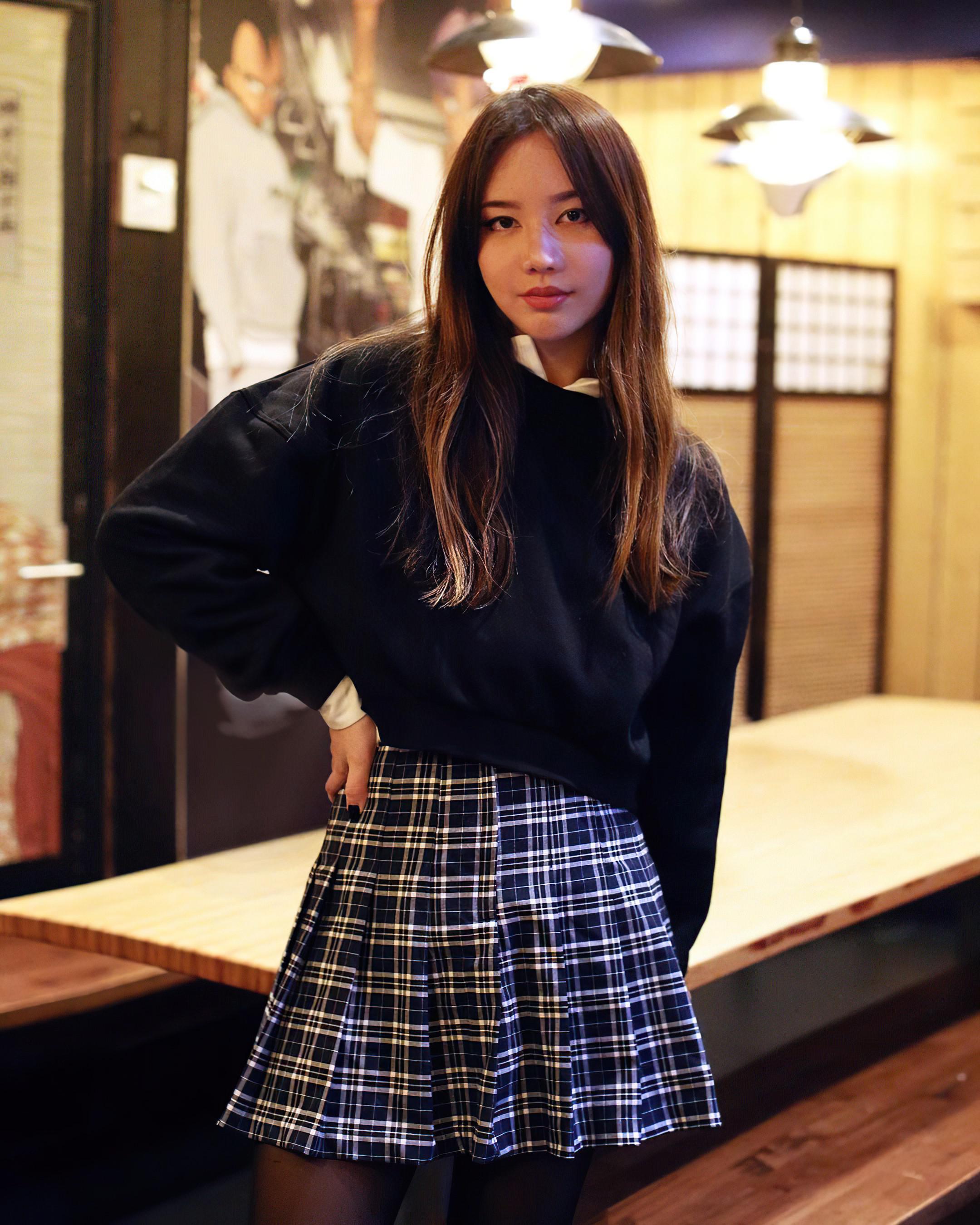 French x Chinese | Scrolller