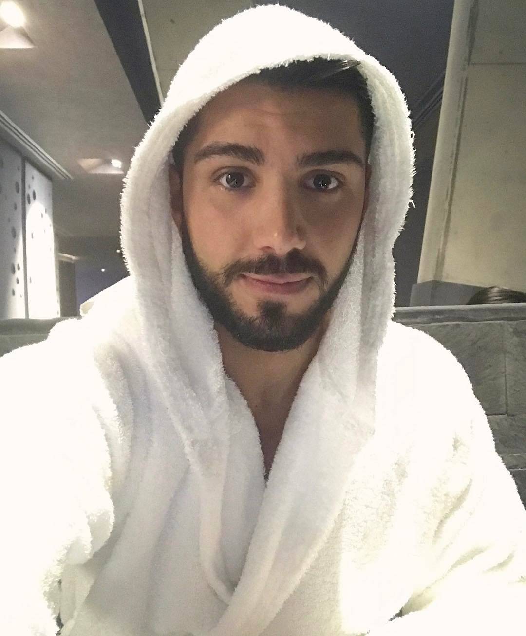 Fresh out of the shower | Scrolller