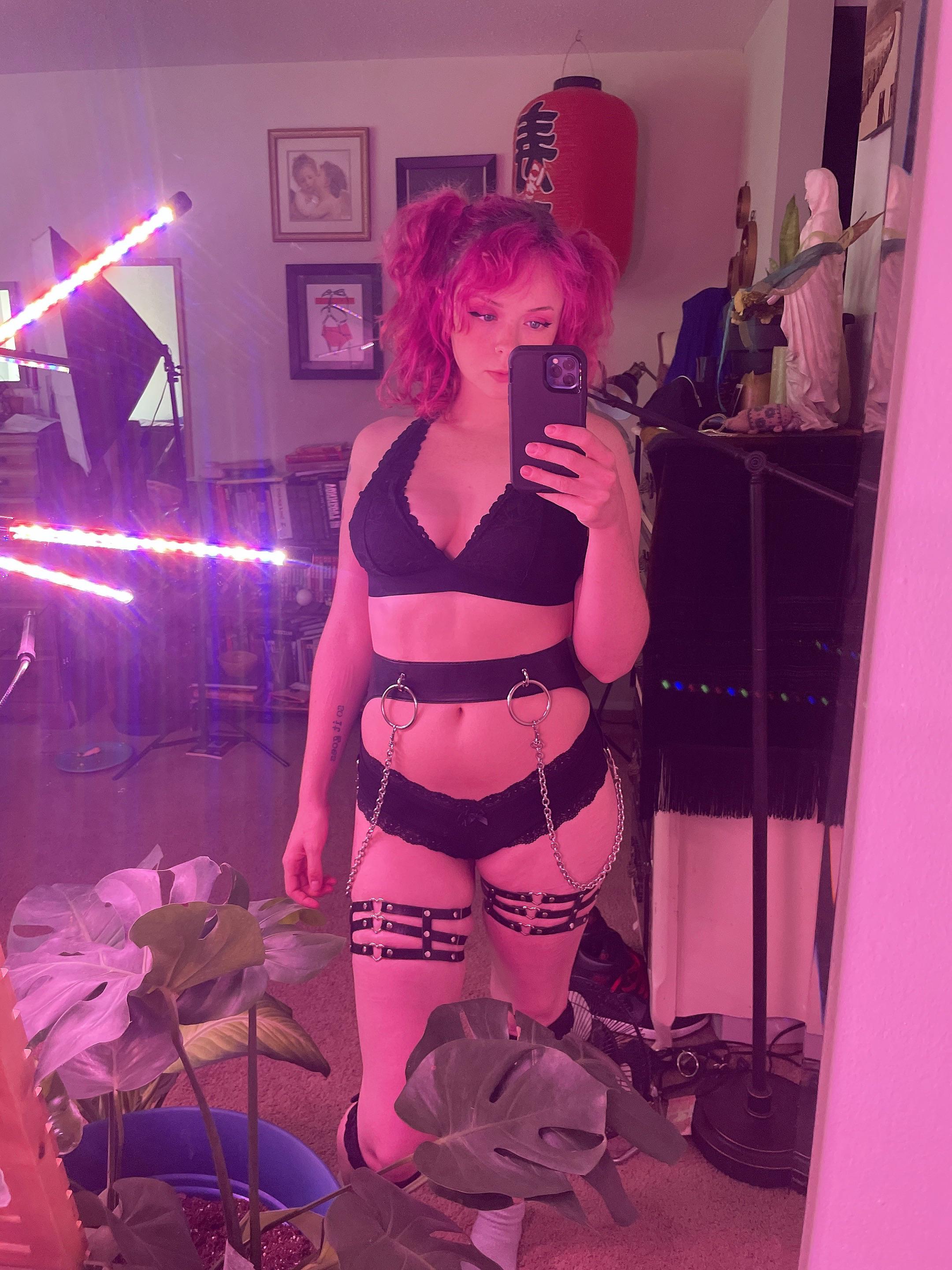 Friday night fever | Scrolller