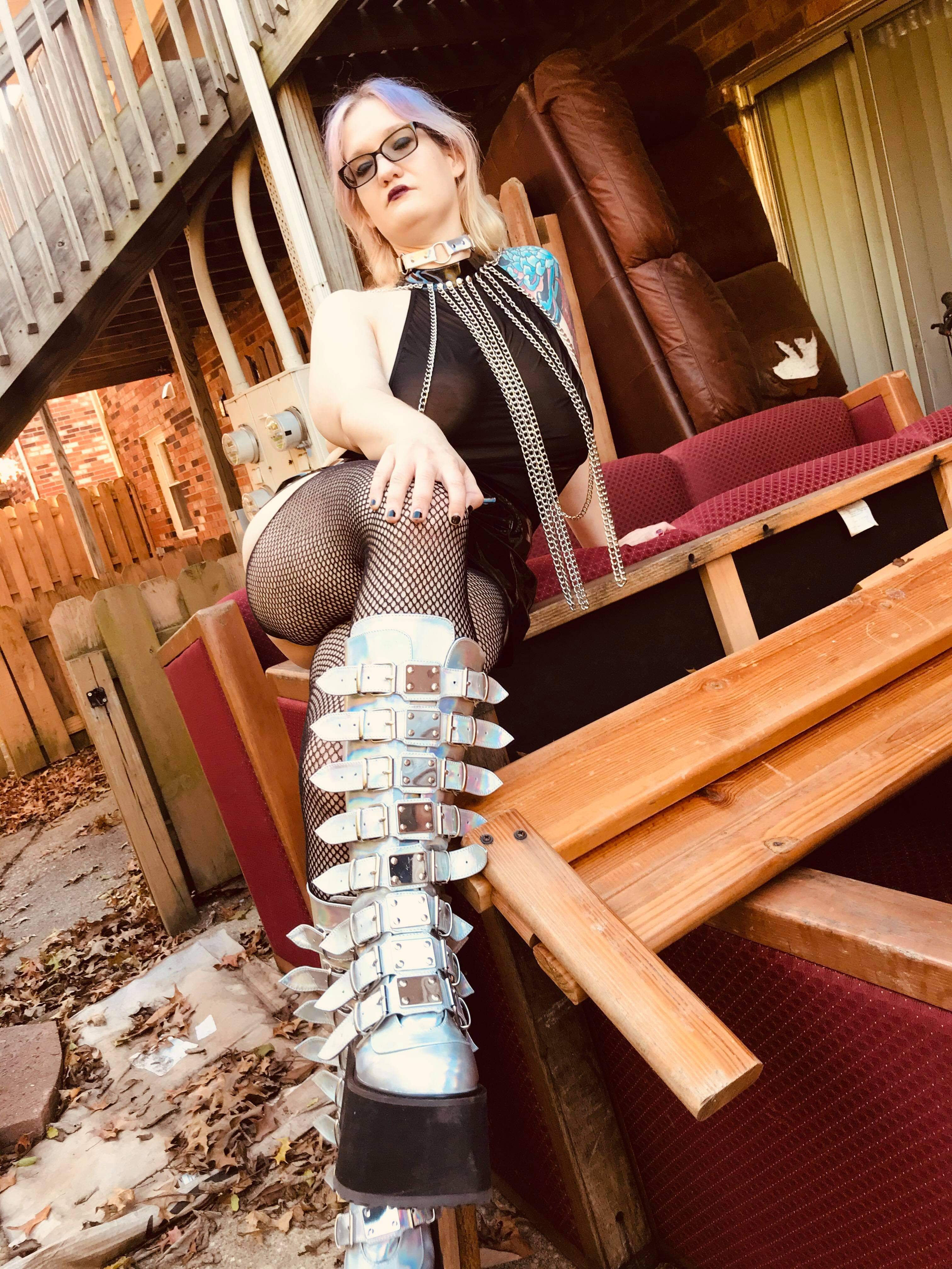 Friday the 13th isn't complete without a gothicc slut | Scrolller