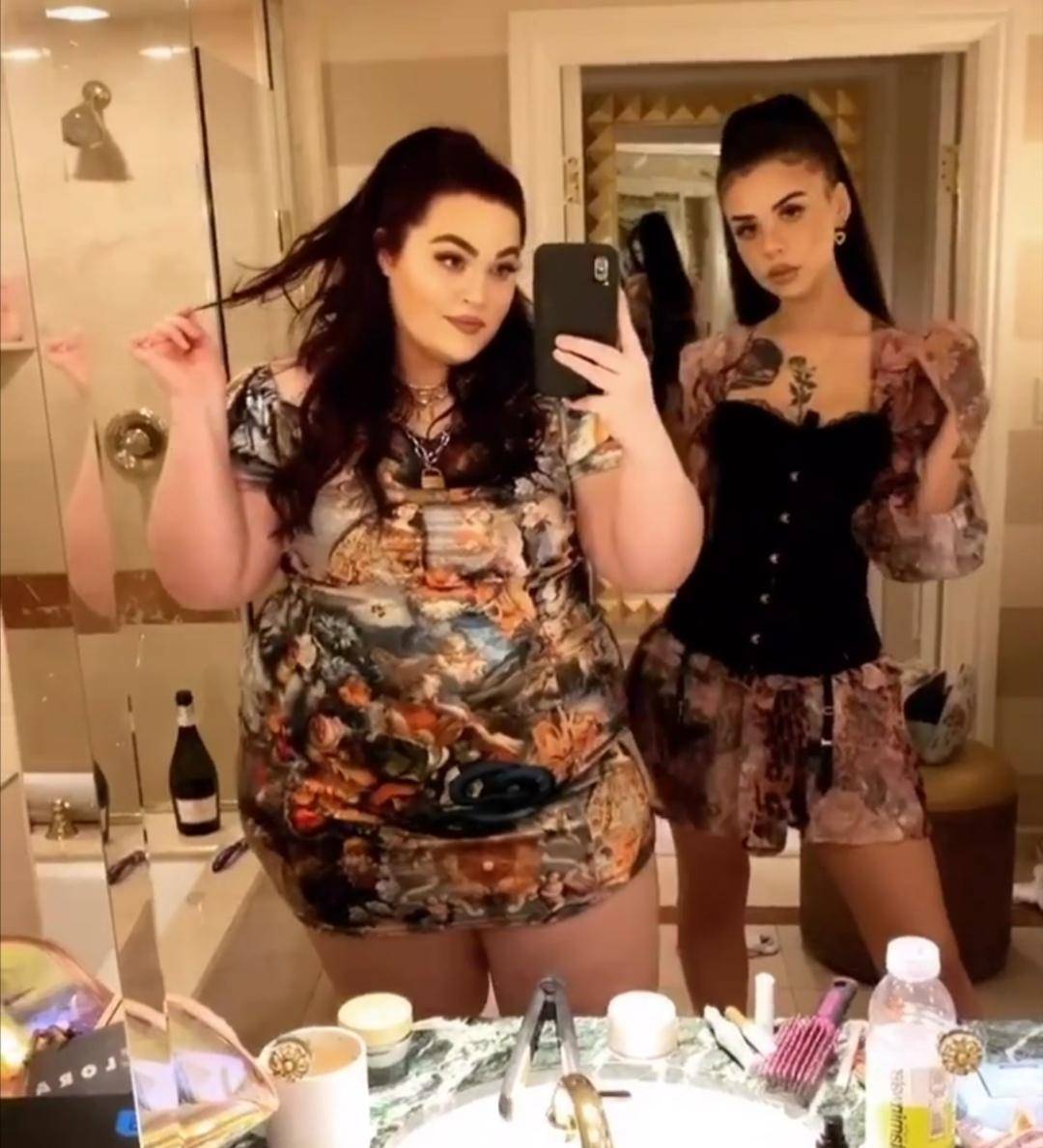 Friendly | Scrolller