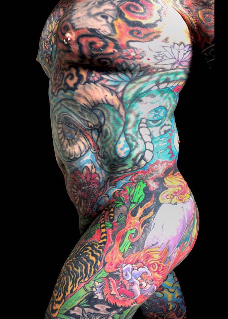 Full body tattoo | Scrolller