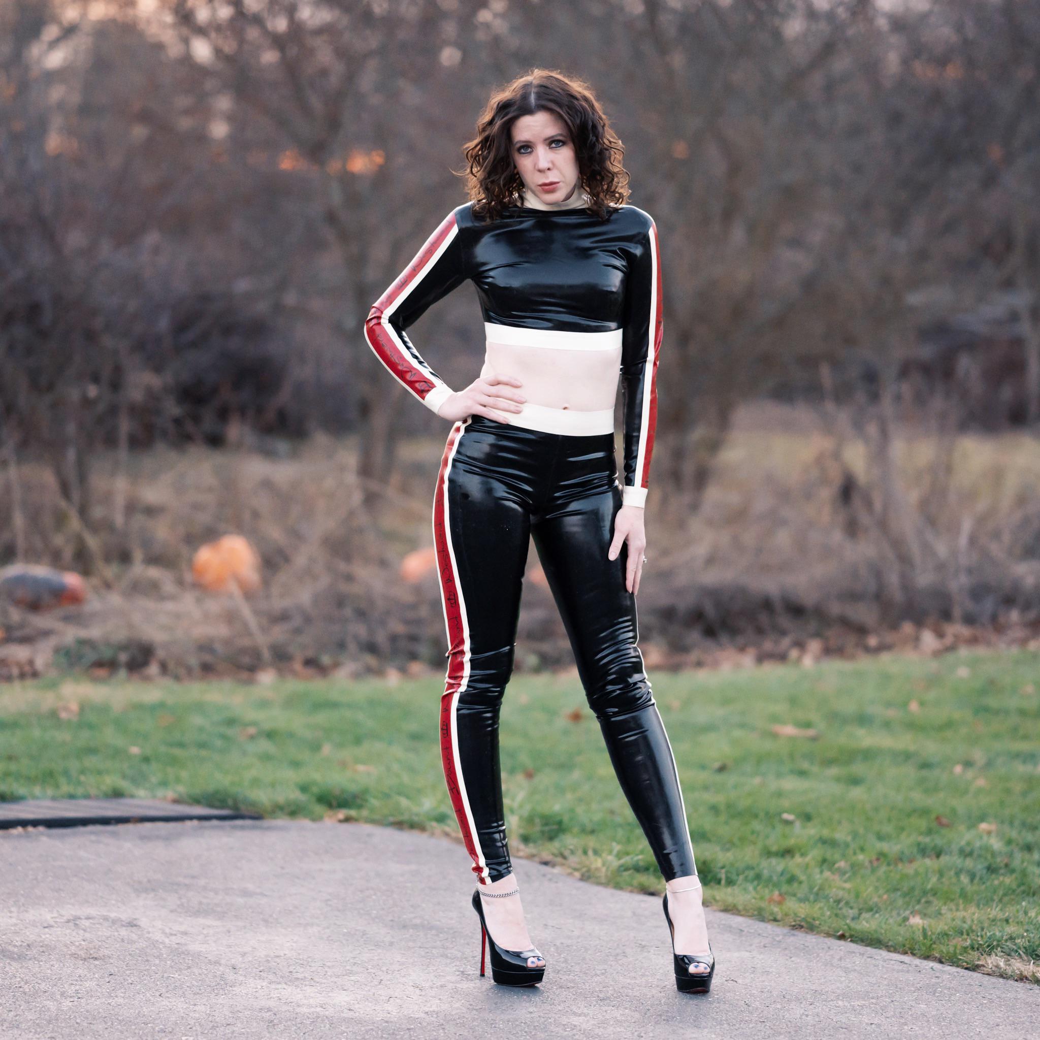 Full Shiny | Latex Crop Top and Pants | Scrolller