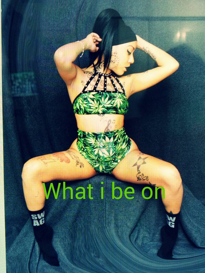 Fun, trashy stripper and friends on Facebook | Scrolller