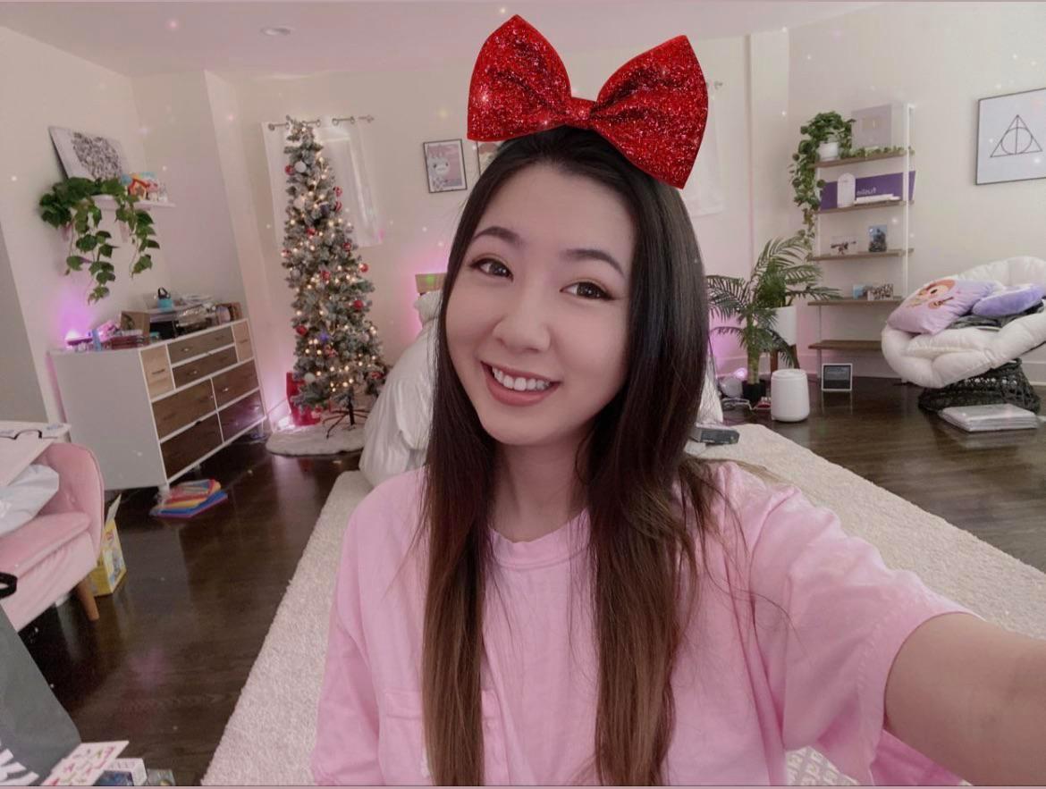 Fuslie 🎀 | Scrolller