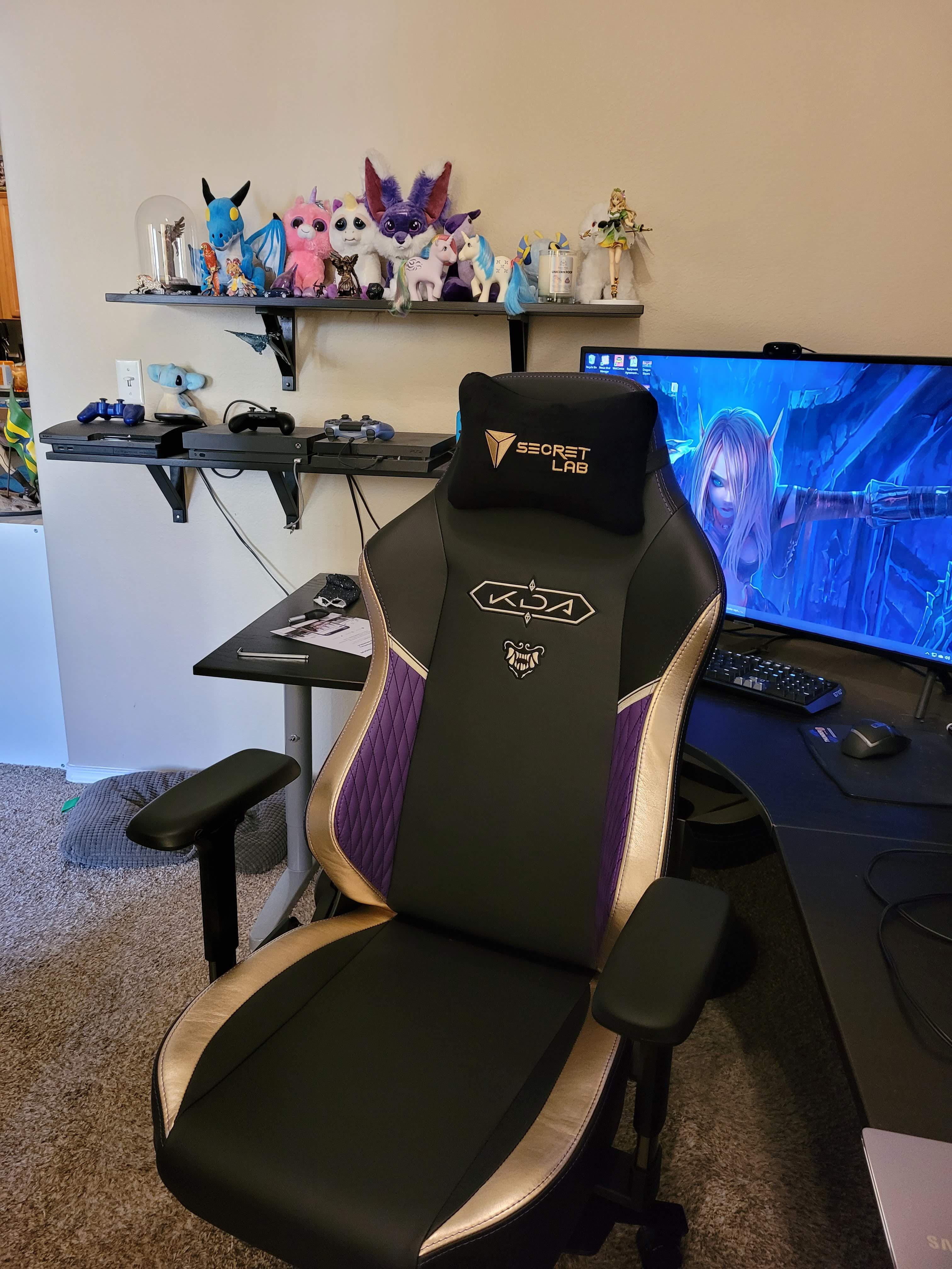 Gaming chair with ace colors!! | Scrolller
