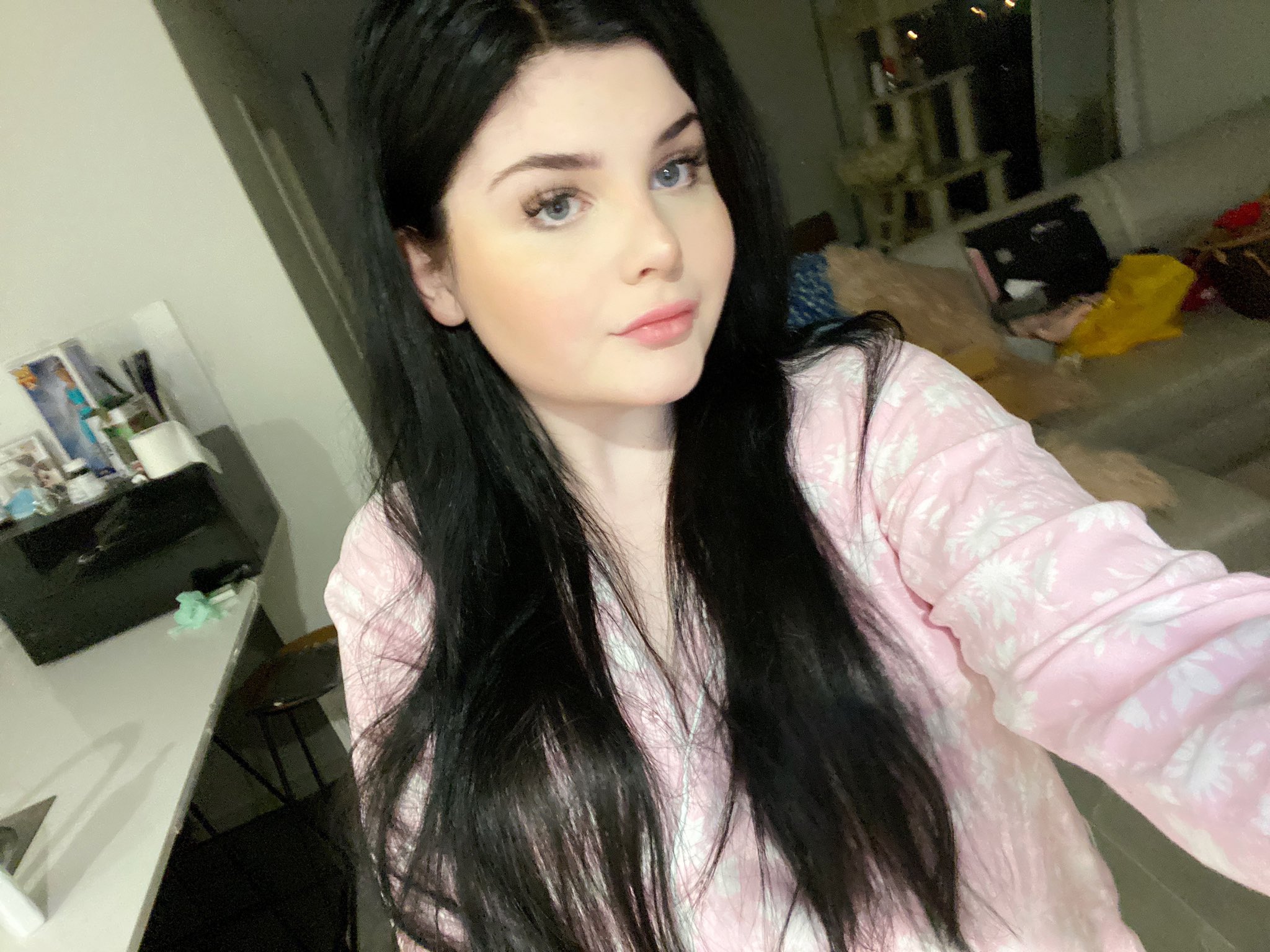 get cozy with me ;)? | Scrolller