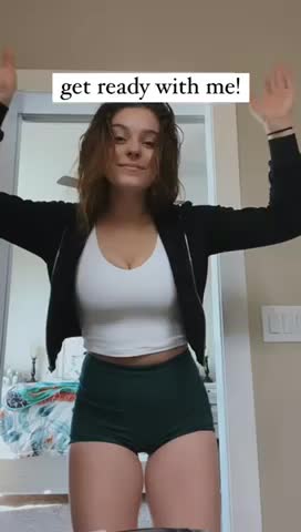 Get ready with Taya | Scrolller