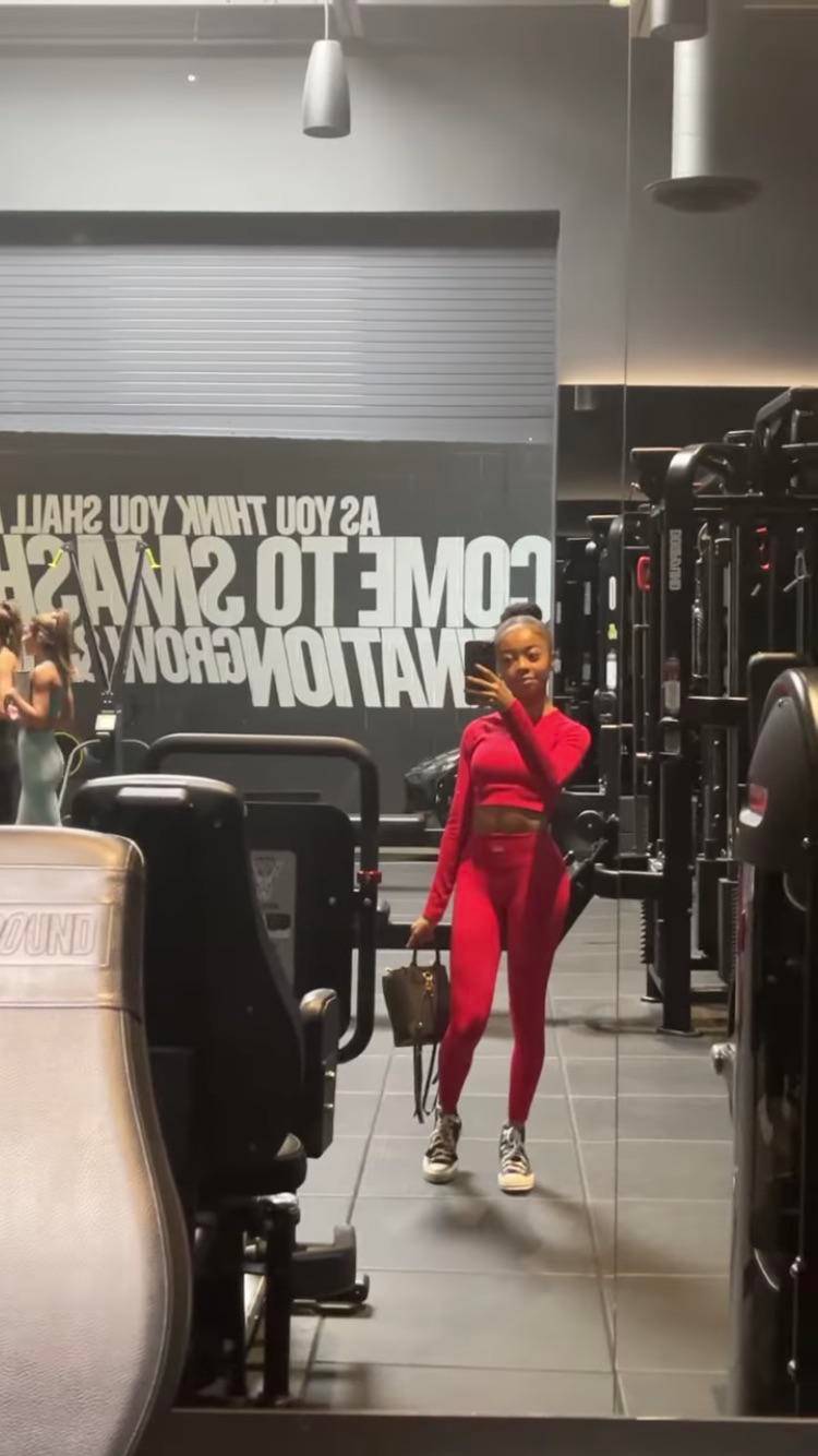 Getting hotter | Scrolller