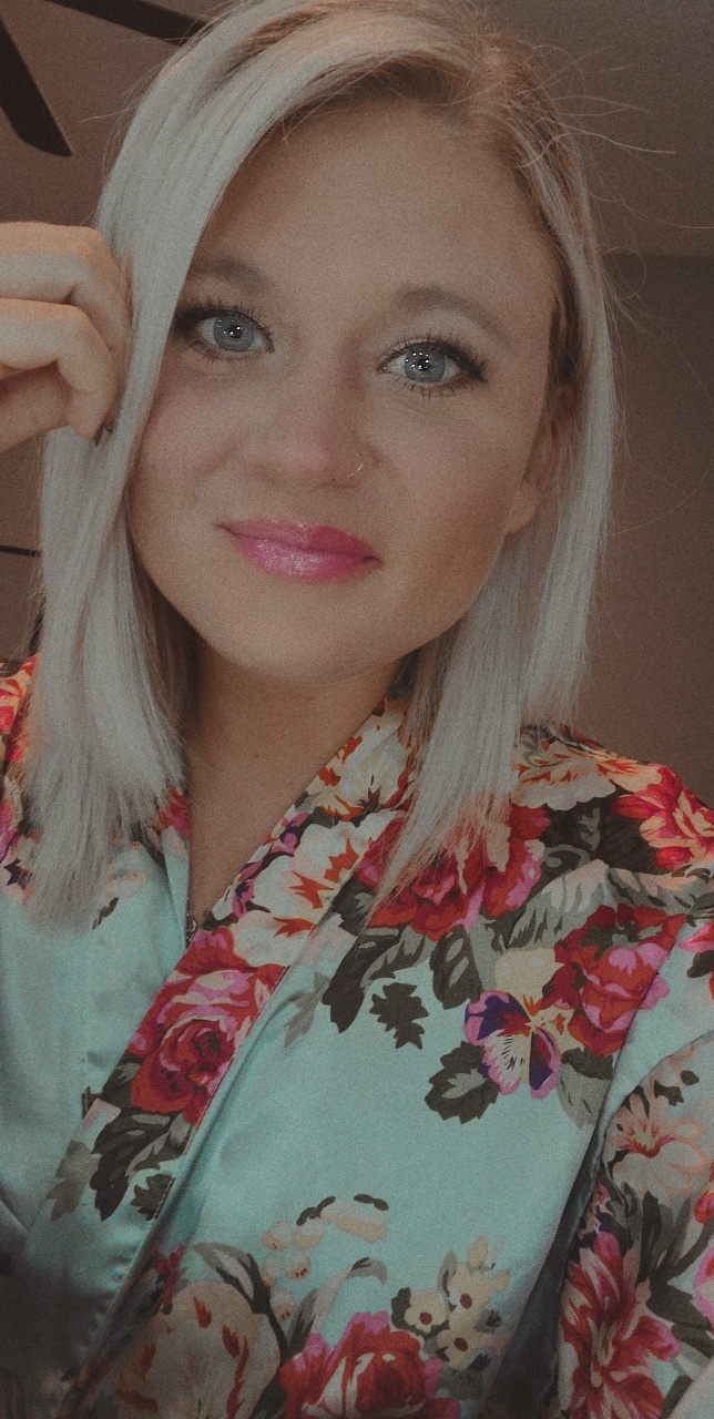 Getting ready 🥰 | Scrolller