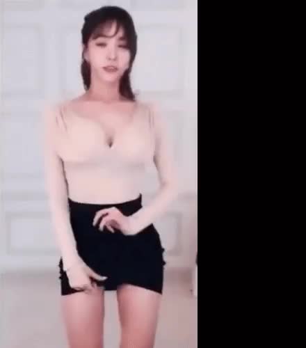 [GIF Series] Compilation of Ultra Sexy Korean Dancers - Big Bouncing Boobs Alert | Scrolller
